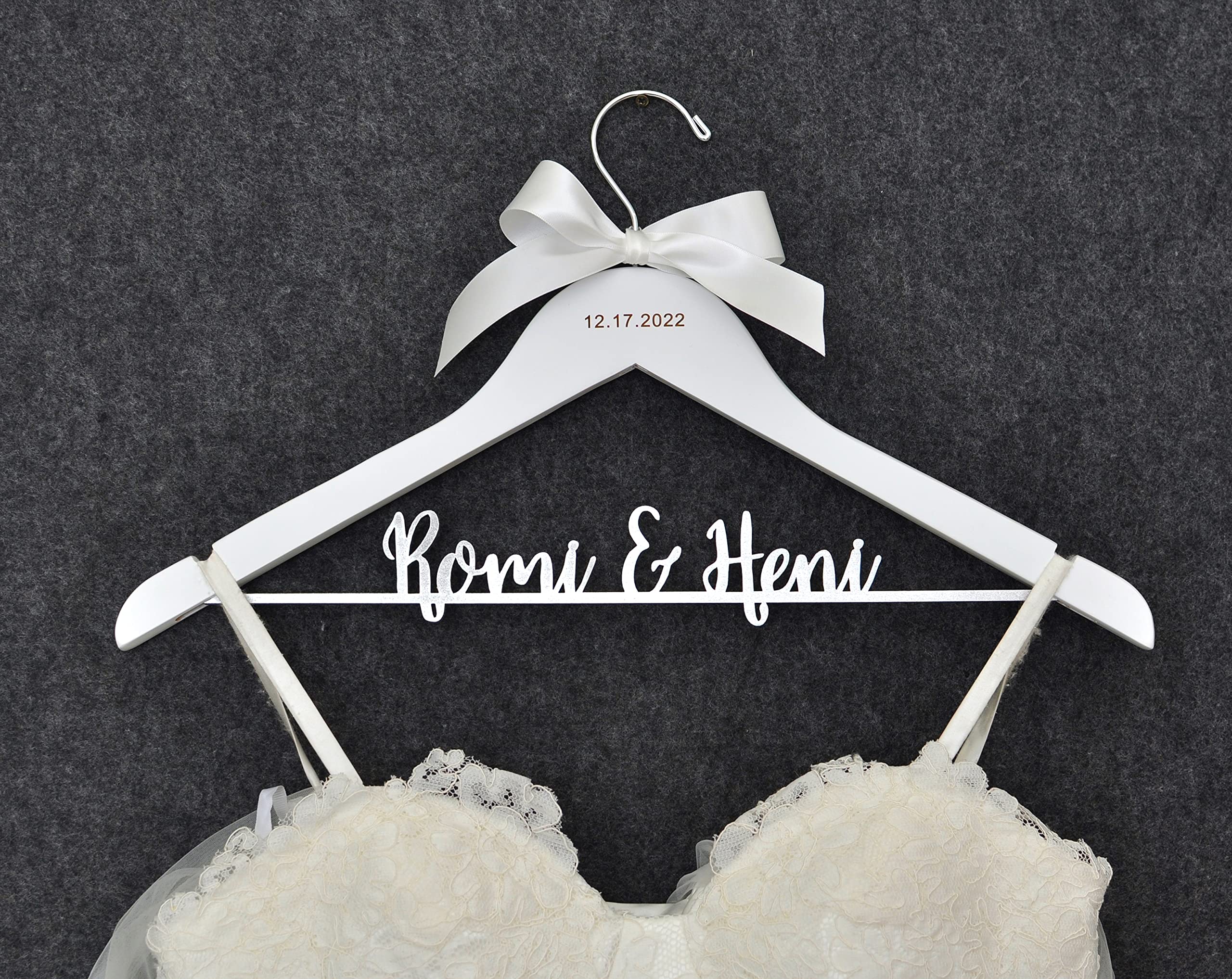 Bride hanger, wedding hanger, wood engraving,personalized bride hanger, lady hanger, custom hanger, honor maid, bridesmaid, The doctor hangers,Gift-giving hangers