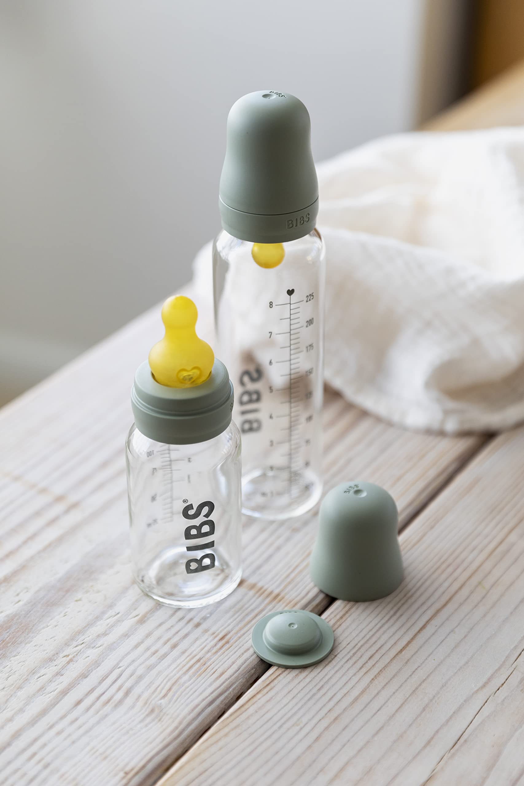 BIBS Baby Glass Bottle. Anti-Colic. Round Natural Rubber Latex Nipple. Supports Natural Breastfeeding, Complete Set - 225 ml, Cloud
