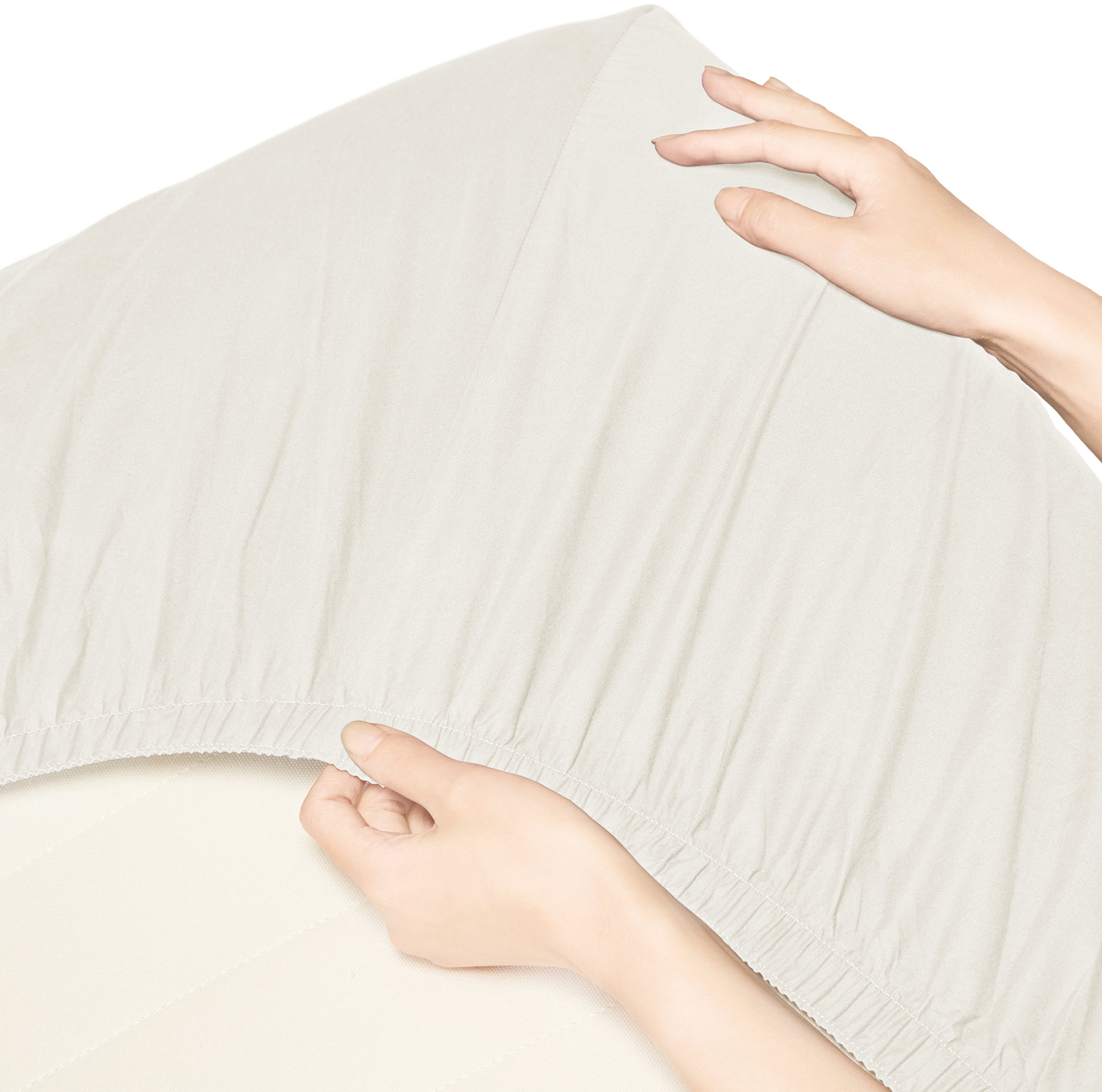 Amazon Brand β Pinzon 300 Thread Count Ultra Soft Cotton Bed Sheet Set, Queen, White