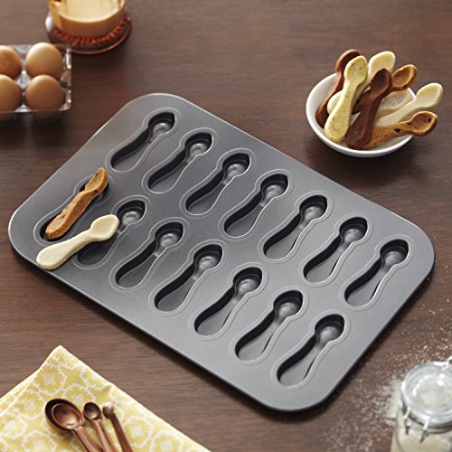 Chicago Metallic Professional 14-Cup Cookie Dunker Pan, 15.75-Inch-by-11.25-Inch