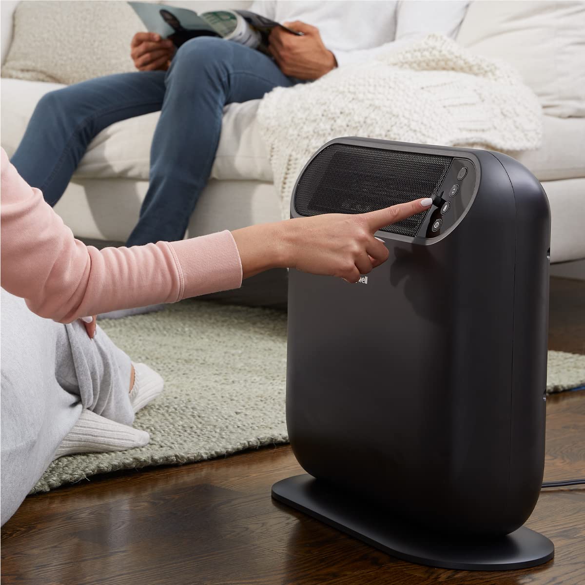 Honeywell ThermaWave 6 Ceramic Technology Space Heater, Black–Ceramic Heaterwith Programmable Thermostat
