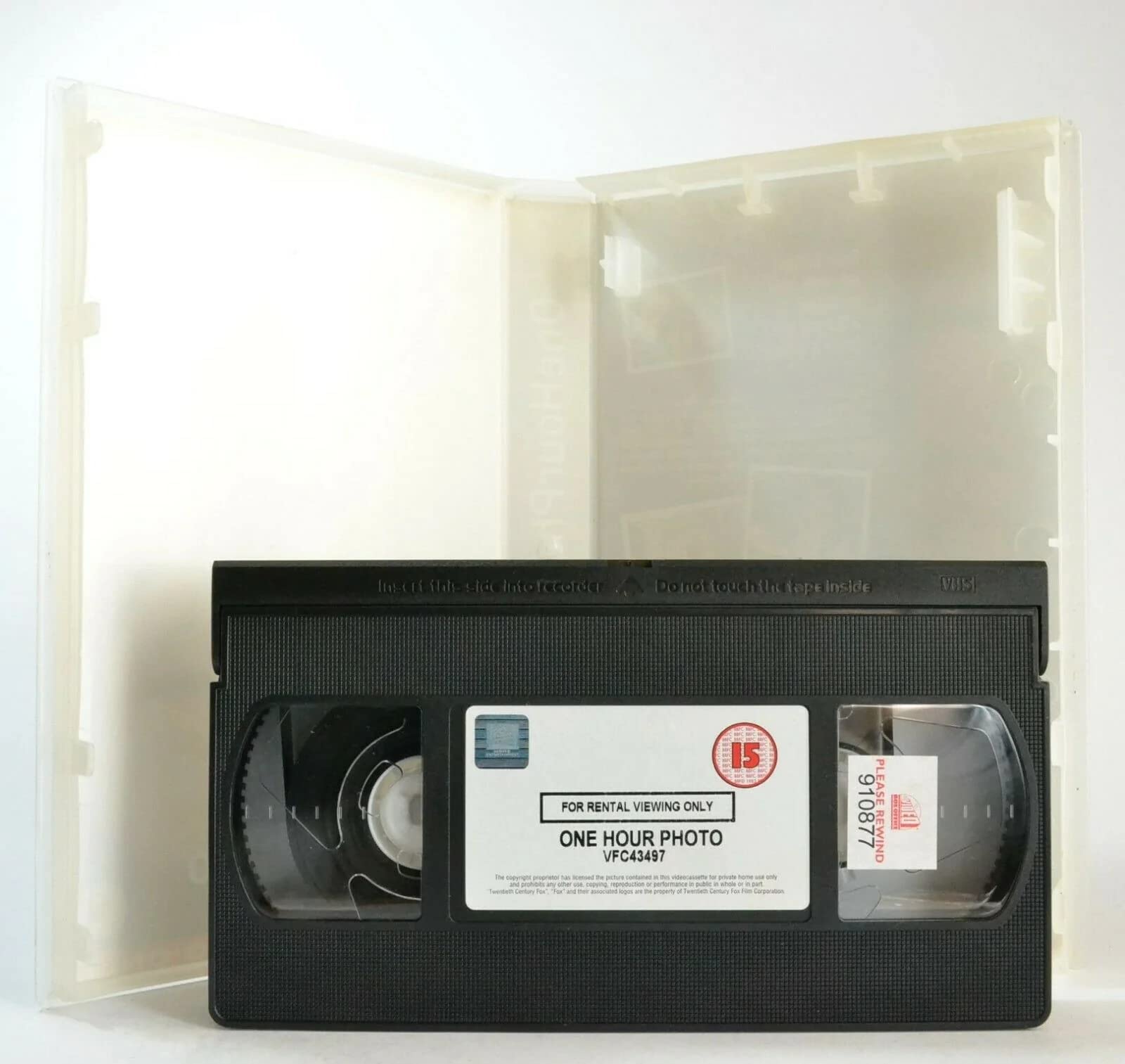 One Hour Photo: Thriller (2002) - Suspensful Story - Large Box - Ex-Rental - VHS