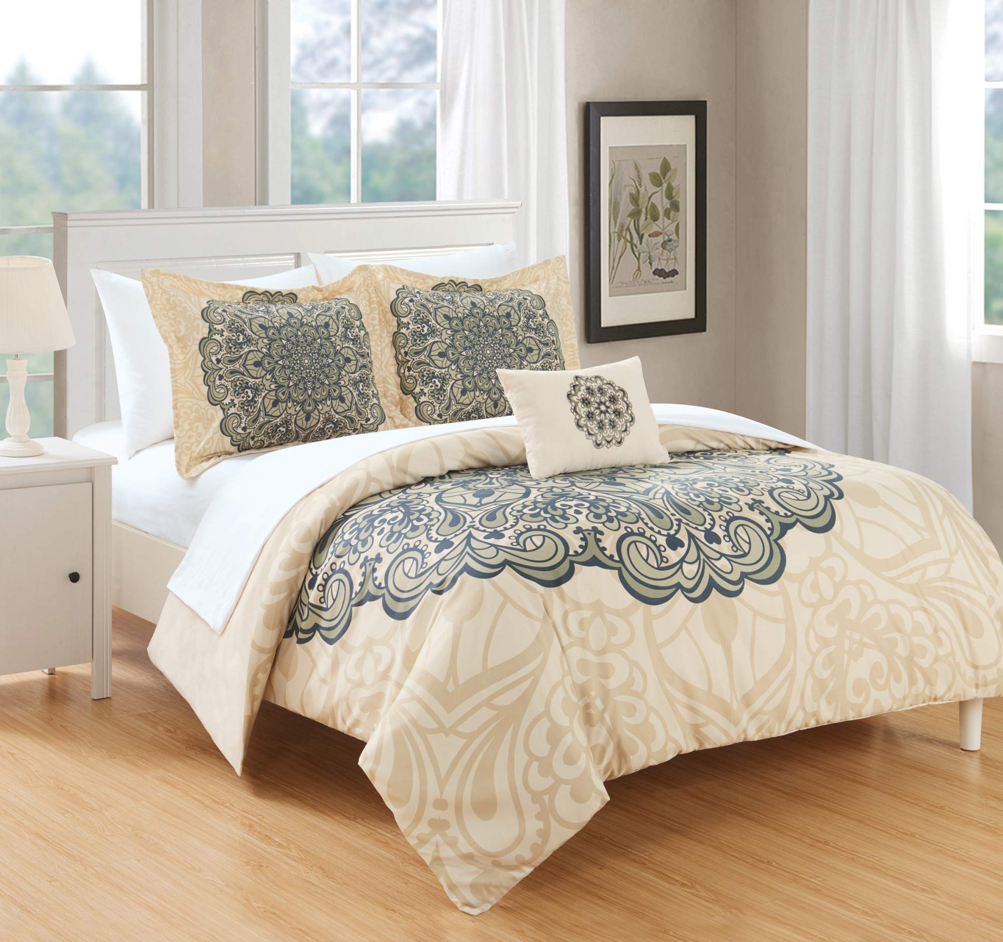 Chic Home Mindy 4 Piece Reversible Duvet Cover Set Large Scale Boho Inspired Medallion Paisley Print Design Bedding-Decorative Pillow Shams Included, Queen, Beige