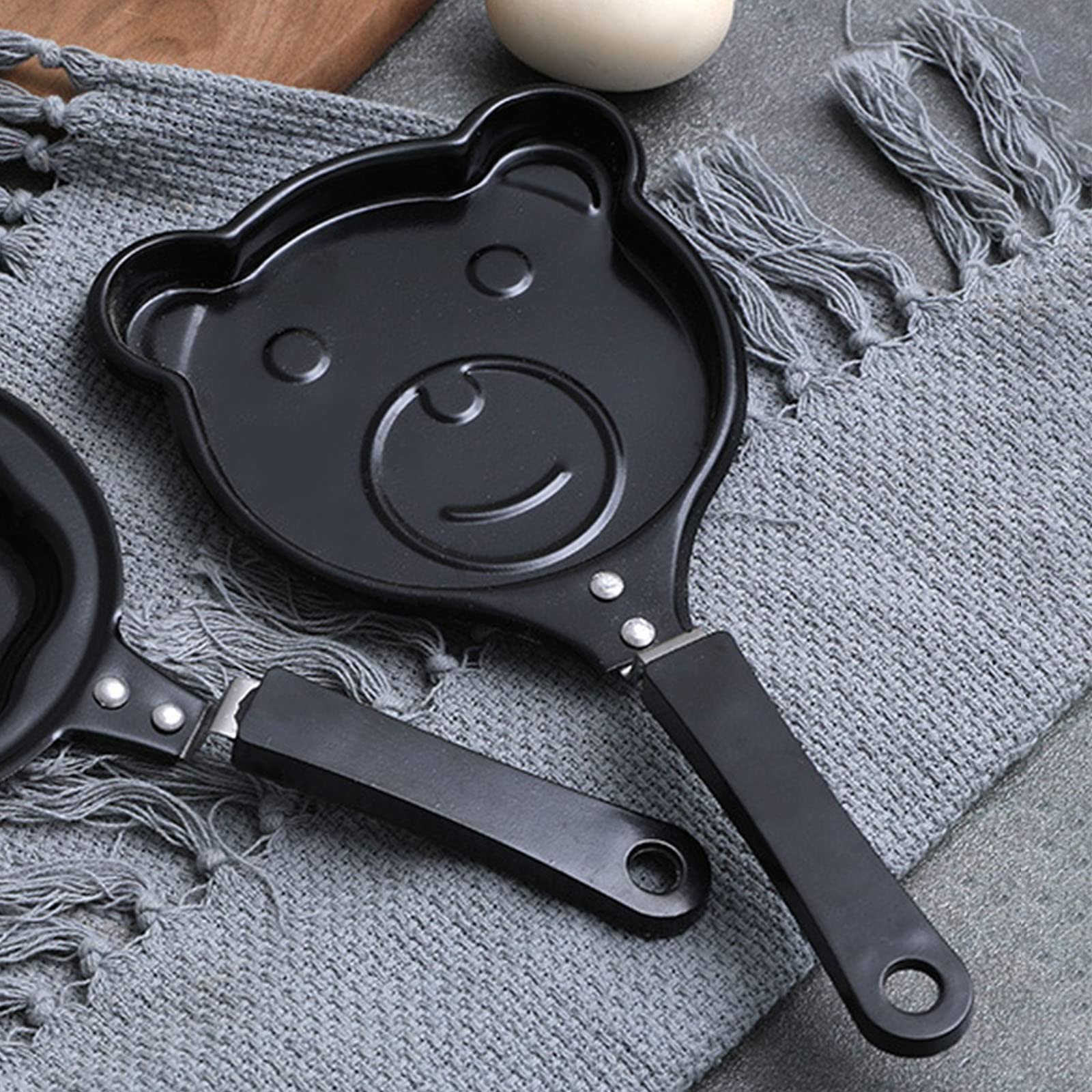 BLMIEDE Cartoon Mini Egg Pancake Frying Pan Pancake Non Stick Cookware Saucepan Breakfast Maker Egg Frying Pan Omelette Pan Silicone Forks for Cooking Eggs (B, One Size)