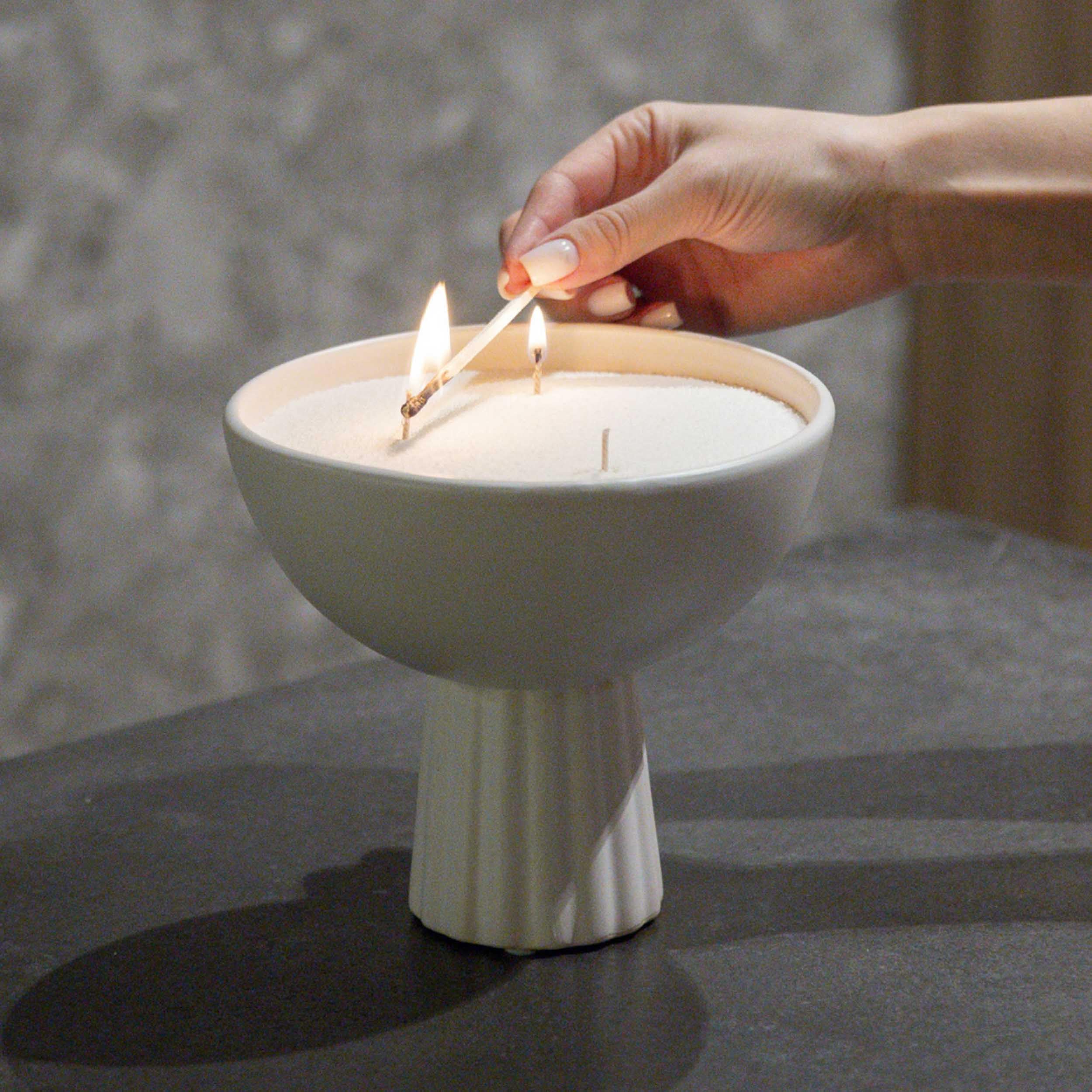 Candlera Pearled Candle Sand - 650g / 23 oz +30 Cotton Wicks, Unscented, Non-Toxic Luxury Candle Powder, Long-Lasting 80+ Hours, Eco-Friendly, Refillable White Candle with 30 Wicks Included
