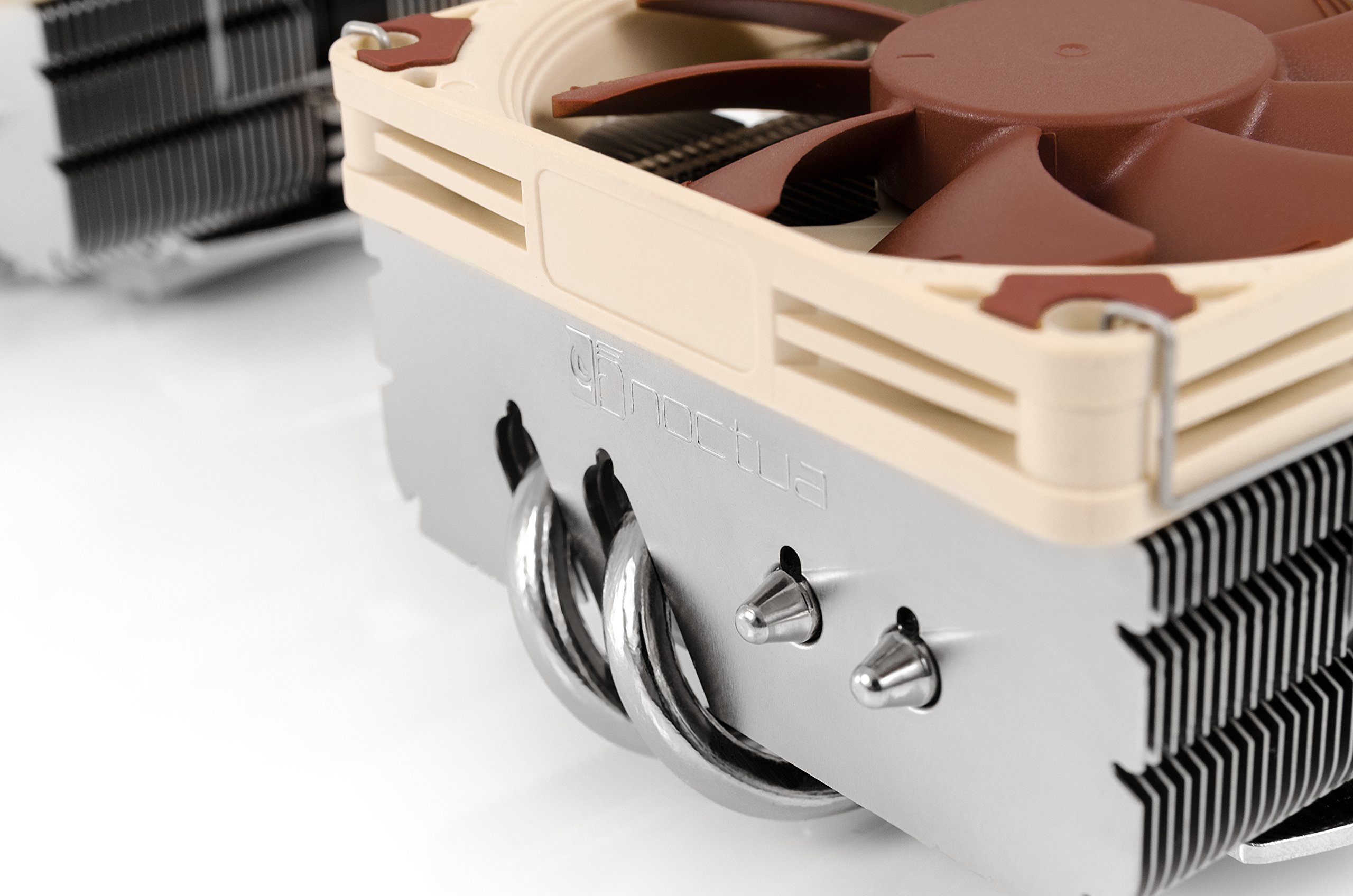 Noctua NH-L9x65 SE-AM4, Premium Low-Profile CPU Cooler with 92mm Fan for AMD AM4 (Brown)