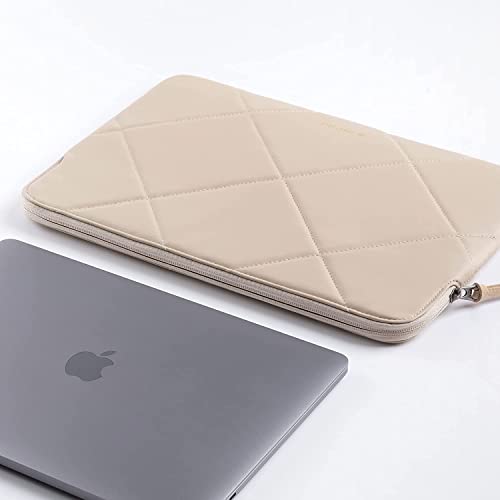 Comfyable Slim Cute Laptop Sleeve 13 Inch 14 Inch Compatible for MacBook Air M2 M1, MacBook Pro 13-14 Inch M2 M1 2023-2020, Quilted Faux Leather Laptop Computer Carrying Mac Case for Women, Beige