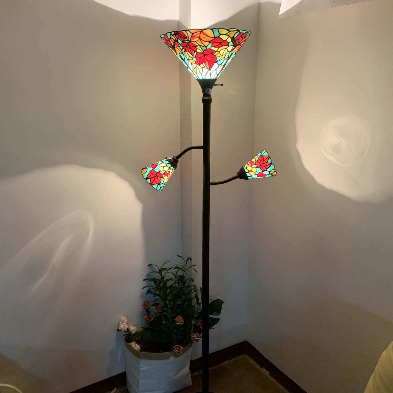 Bieye L10884 Maple Tree Leaves Tiffany Style Stained Glass Torchiere Floor Lamp with Sidelights for Reading Home Decor, 70-inches Tall (Maple Leaf, Red)