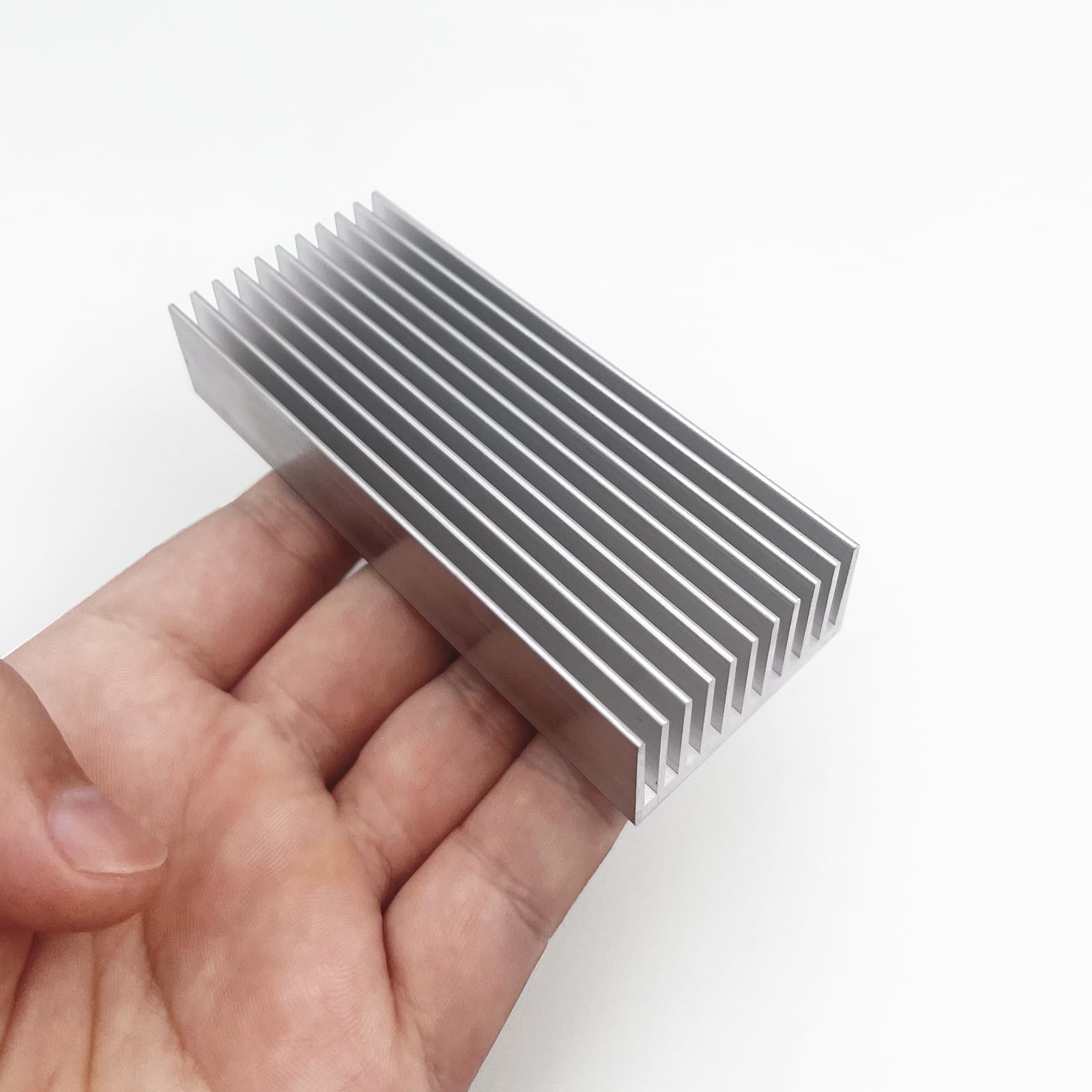 Awxlumv 2Pcs Aluminum Heatsink 100 x 40 x 20mm/ 3.94x1.57x0.79 inch Heat Sink Chipset Diffusion Cooling Fin Comb Heat Sinks Cooler for LED Peltier Thermal Module Tec1-12706 High Power Amplifi