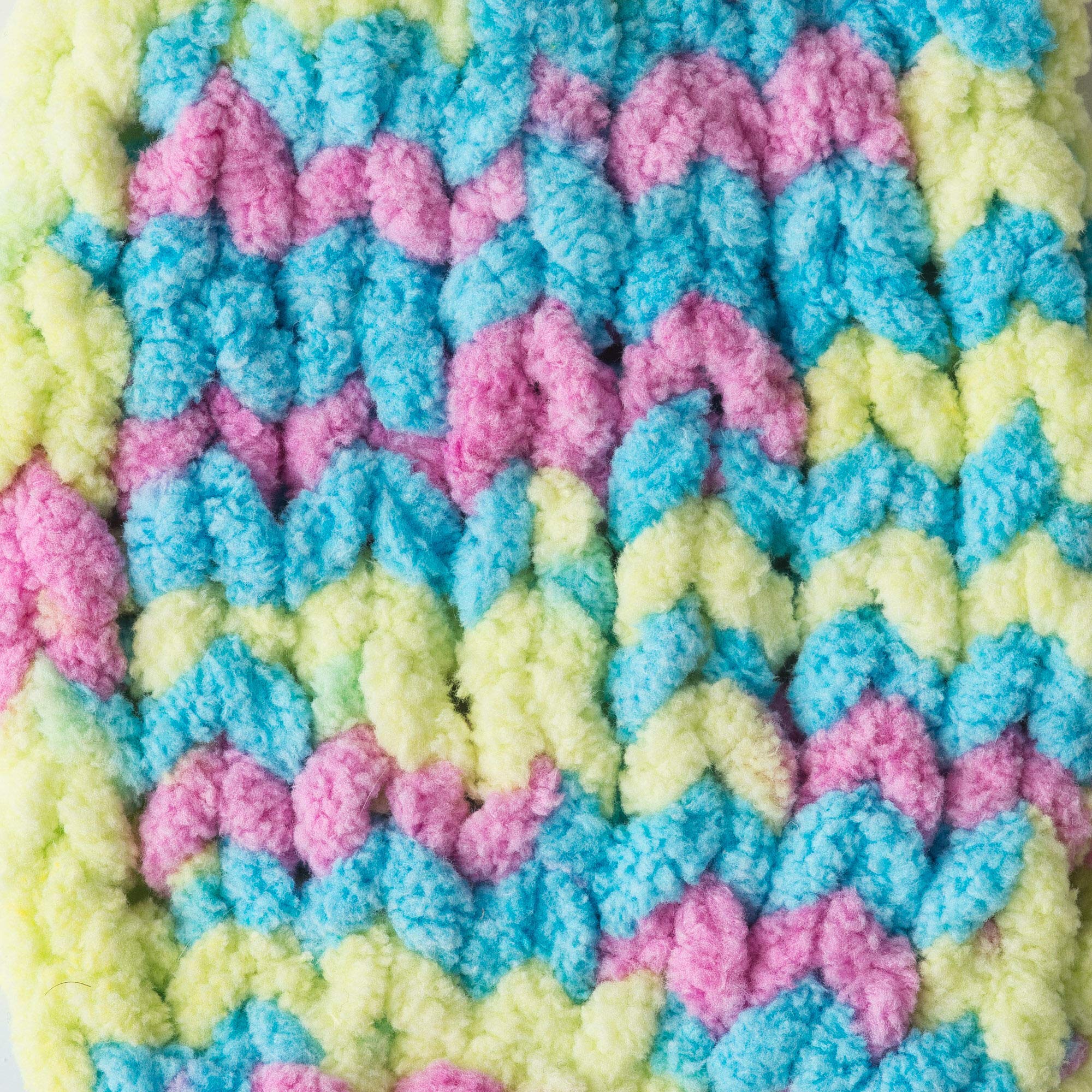 Bernat Baby Blanket Yarn - Big Ball (10.5 oz) - 2 Pack with Pattern Cards in Color (Jelly Beans)
