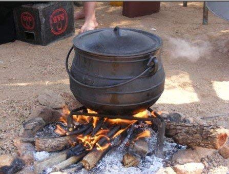 Cuisiland Seasoned 10 Quart Cast Iron Potjiekos