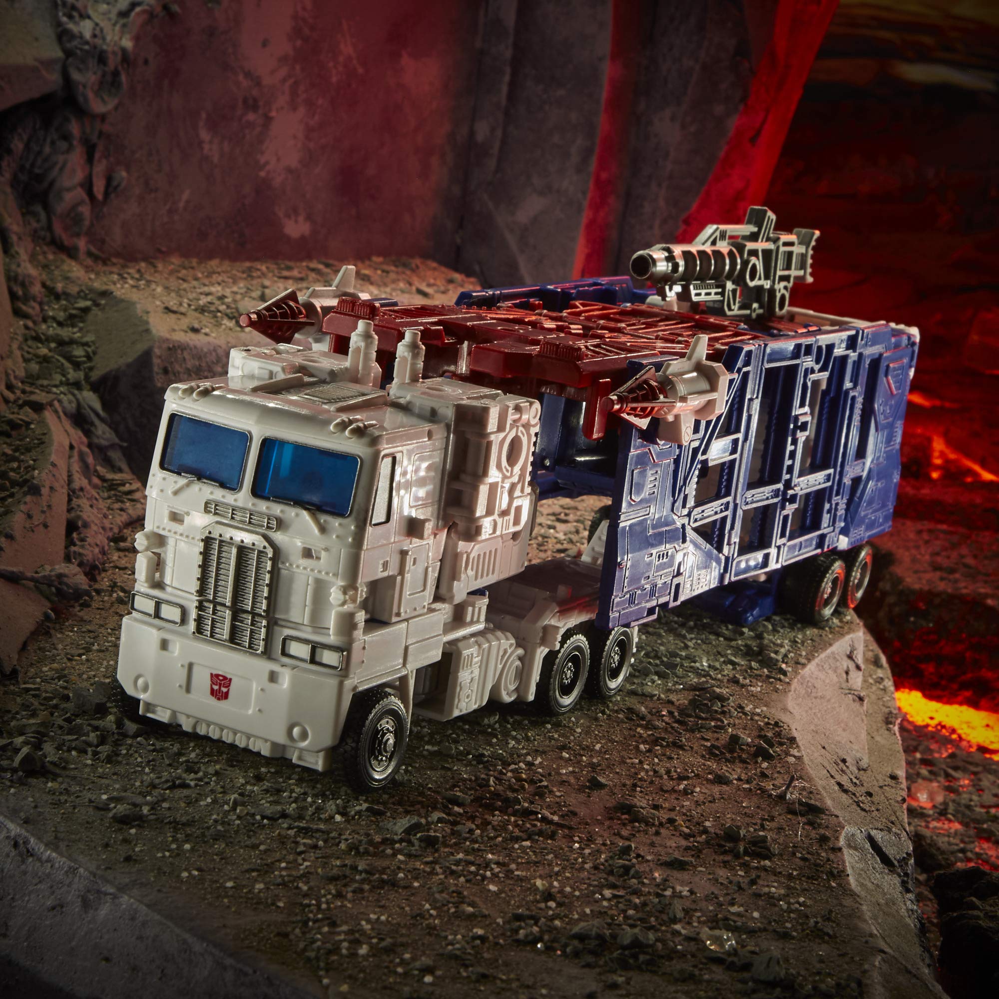 Transformers Toys Generations War for Cybertron: Kingdom Leader WFC-K20 Ultra Magnus Action Figure - Kids Ages 8 and Up, 7.5-inch