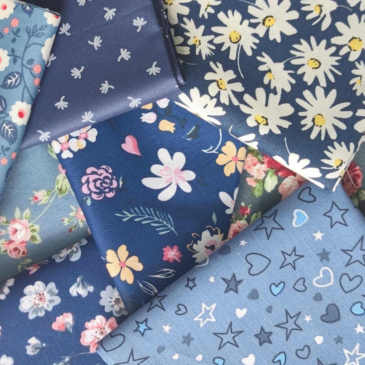Gnognauq 8pcs Cotton Patchwork Fabric Dark Blue Daisy Pattern Precut Fabric Quarter Bundles for DIY Scrapbook Handmade Sewing, 18 x 22 inches