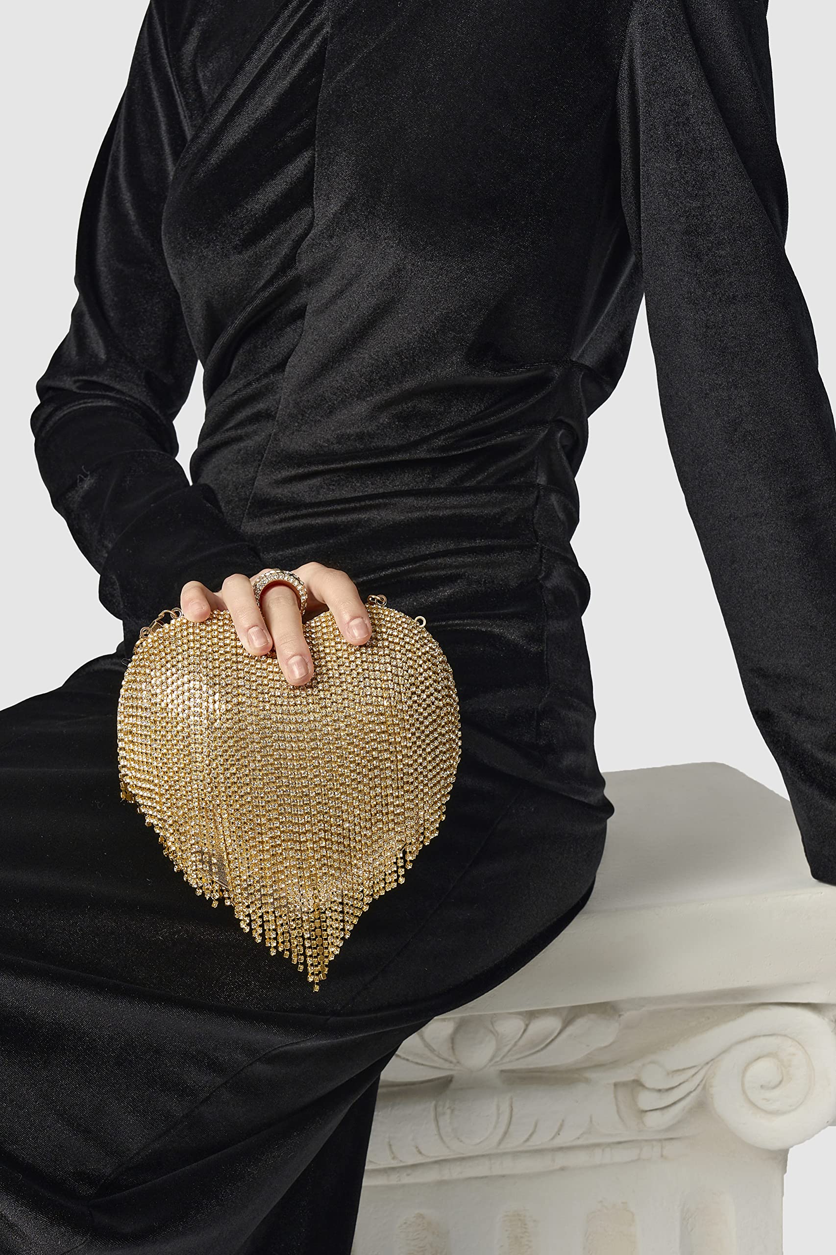 BABEYOND Women's Rhinestone Clutch Evening Bag - Heart Shape Glitter Tassel Purse for 1920s Party Prom Wedding