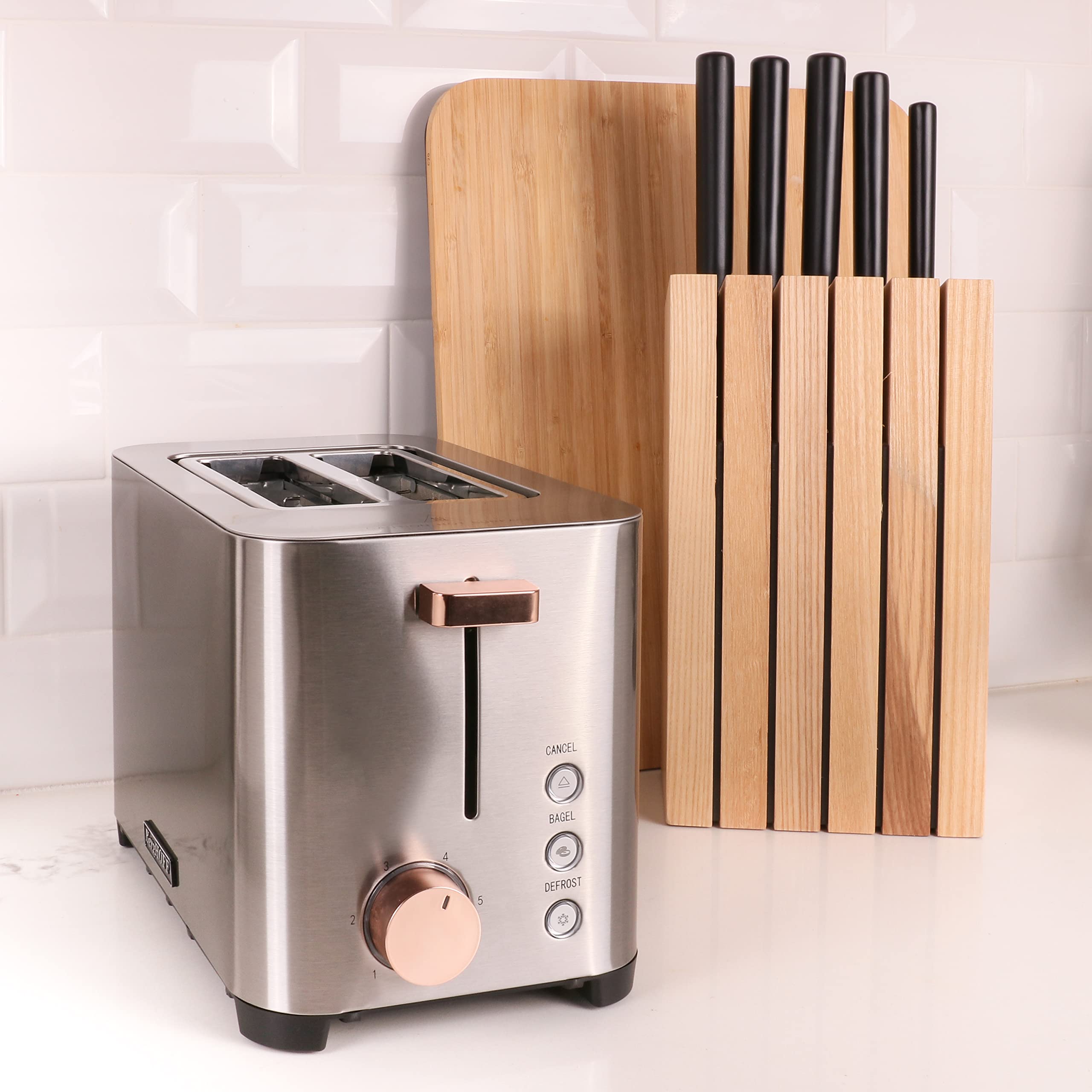 BergHOFF Ouro Gold Stainless Steel 2-Slice Toaster 850W 6 Shade Settings Auto Shut-off Extra Wide Slots Slide-out Crumb Tray
