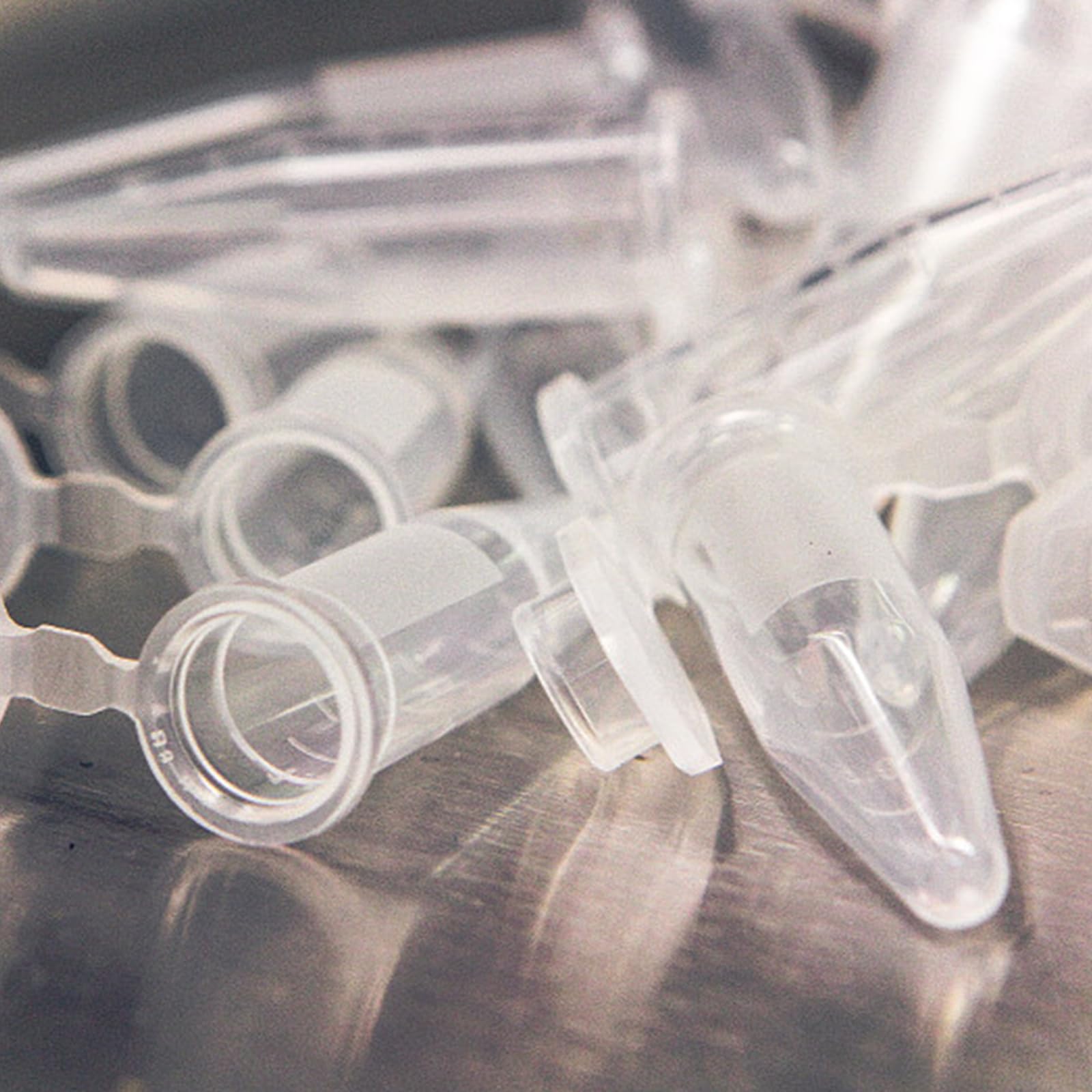 JUAWTYUK Microcentrifuge Tubes,Lab-Grade Polypropylene Graduated Plastic Centrifuge Tubes with Snap Cap - Conical Bottom for Precise Measurements and Research Applications (1.5ml/100pcs)…