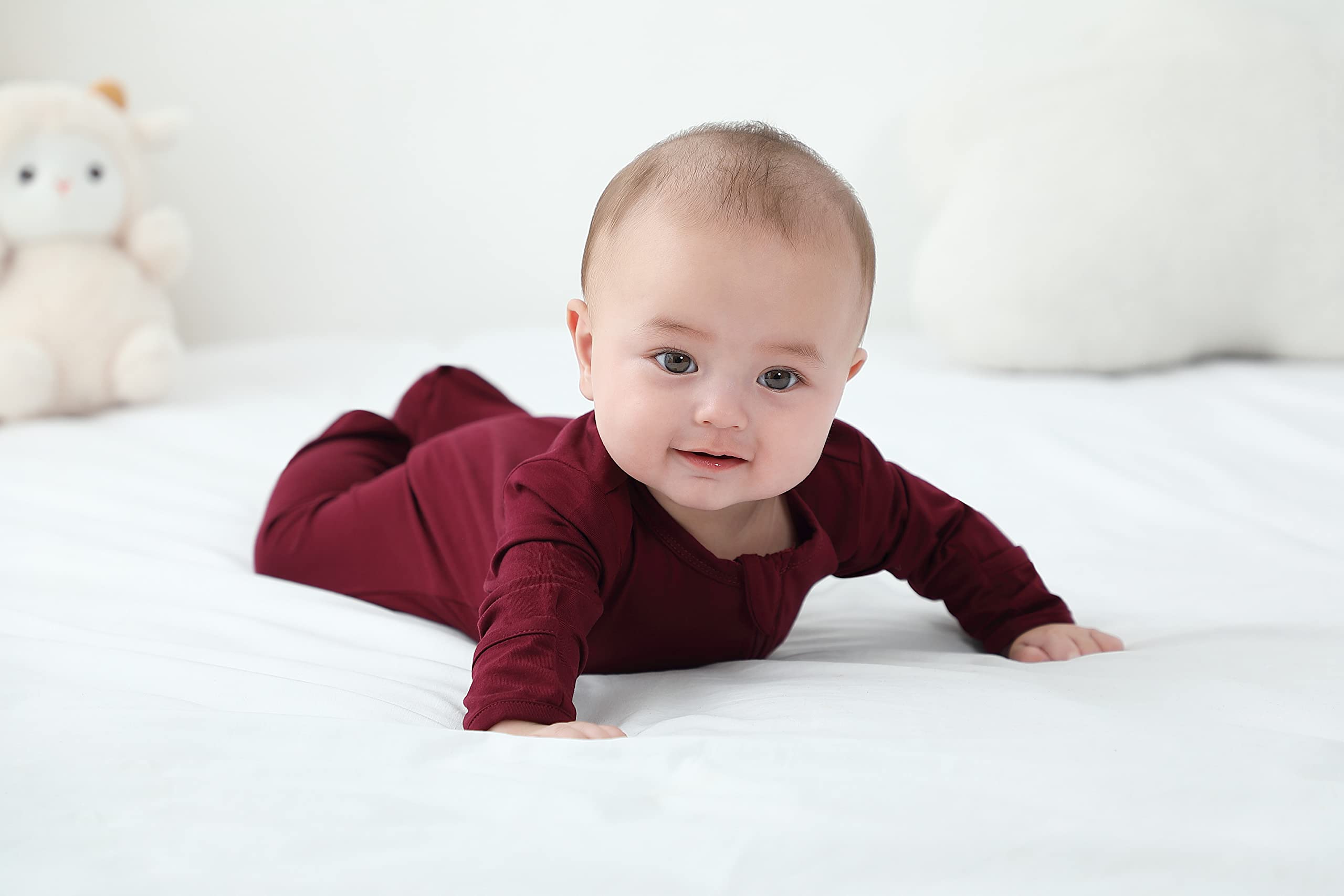 GUISBY Long Sleeve Sleepers Baby, Rayon Footed Pajamas Long Sleeve with Mitten Cuffs 3-6 Months Maroon