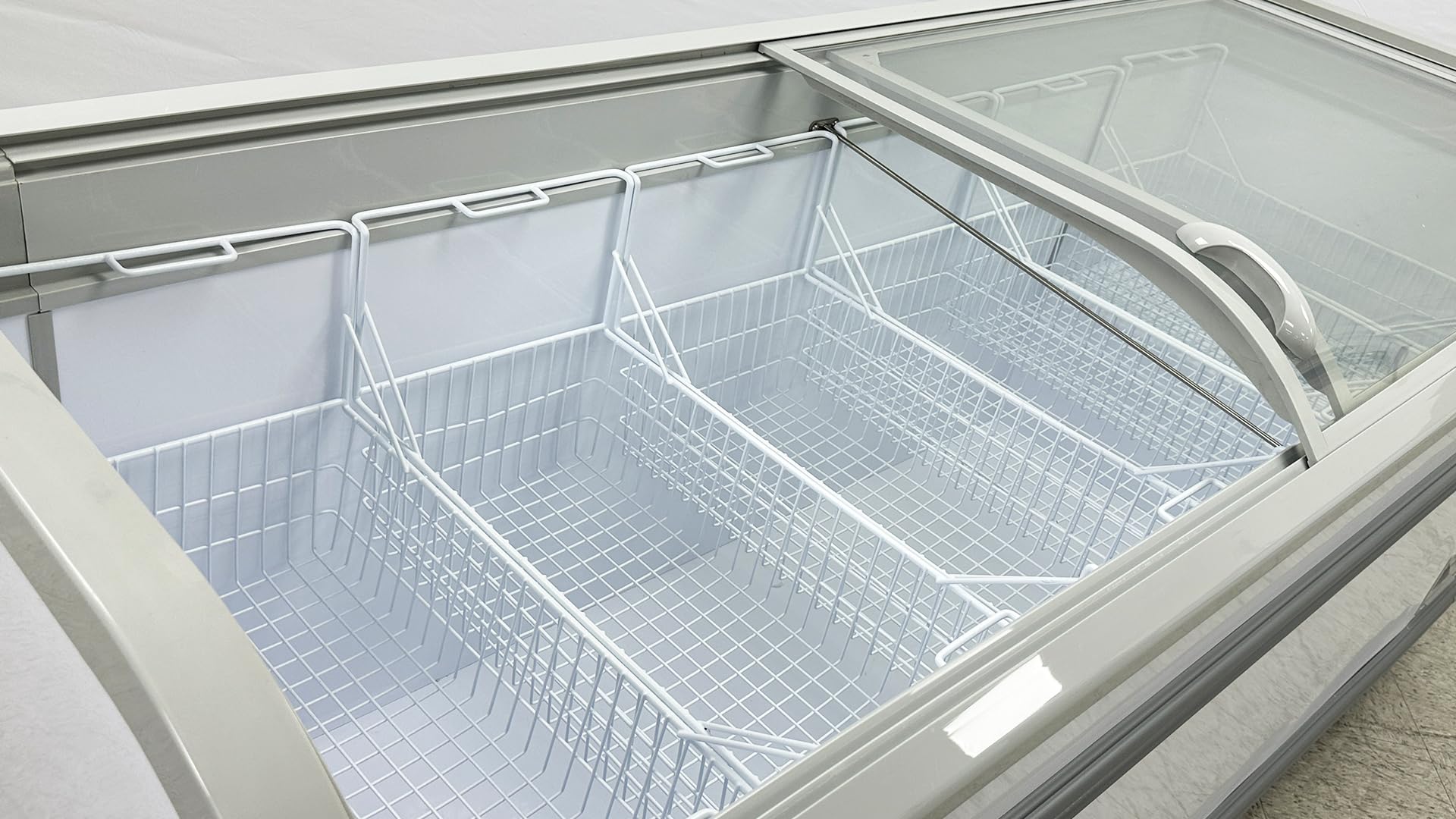 Commercial Display Chest Freezer, ETL NSF Market Grocery Island Merchandiser Showcase, 79" W 16.77 cu. ft. White