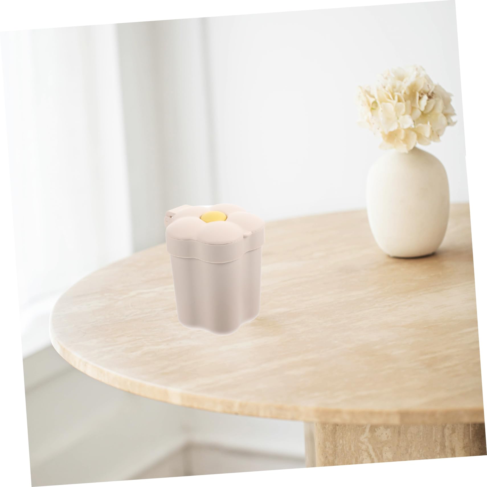 Ciieeo Mini Desktop Trash Can Flower Shaped Desktop Garbage Bin Cute Countertop Trash Can Kawaii Waste Bin Plastic Garbage Bin Tabletop Wastebasket for Office Home White