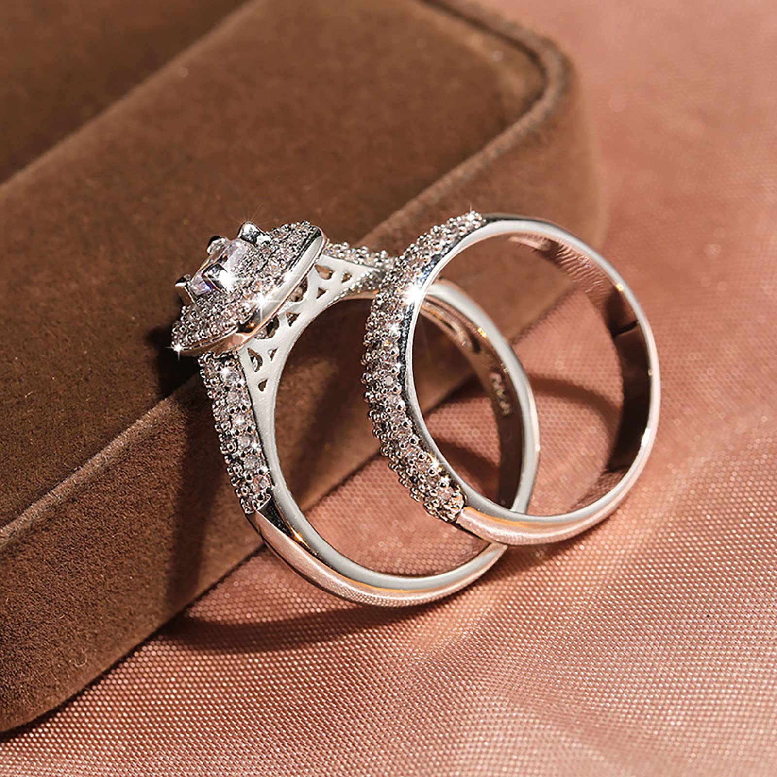 BLUGY 2pcs Ring Set Couple Rings Princess Square Diamond Set Ring Fashion Luxury Engagement Wedding Jewelry for Valentine's Day