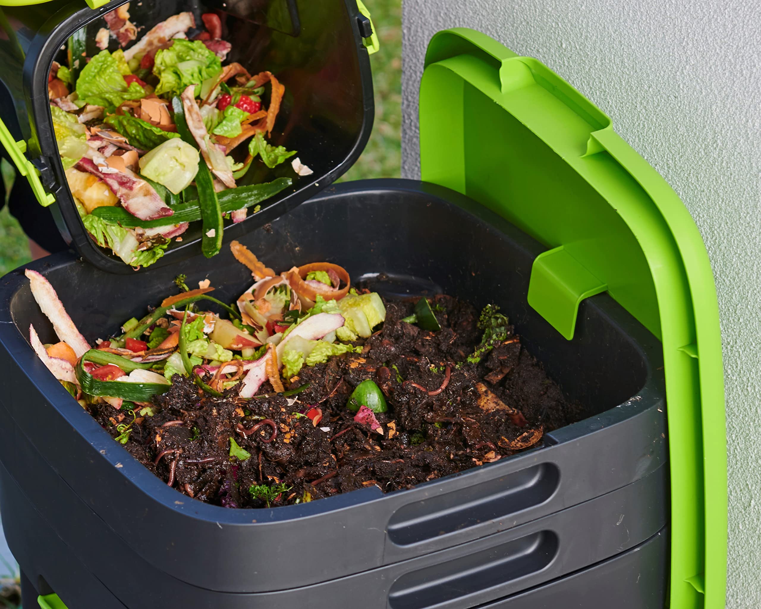 MAZE Three Level Worm Farm Compost Bin
