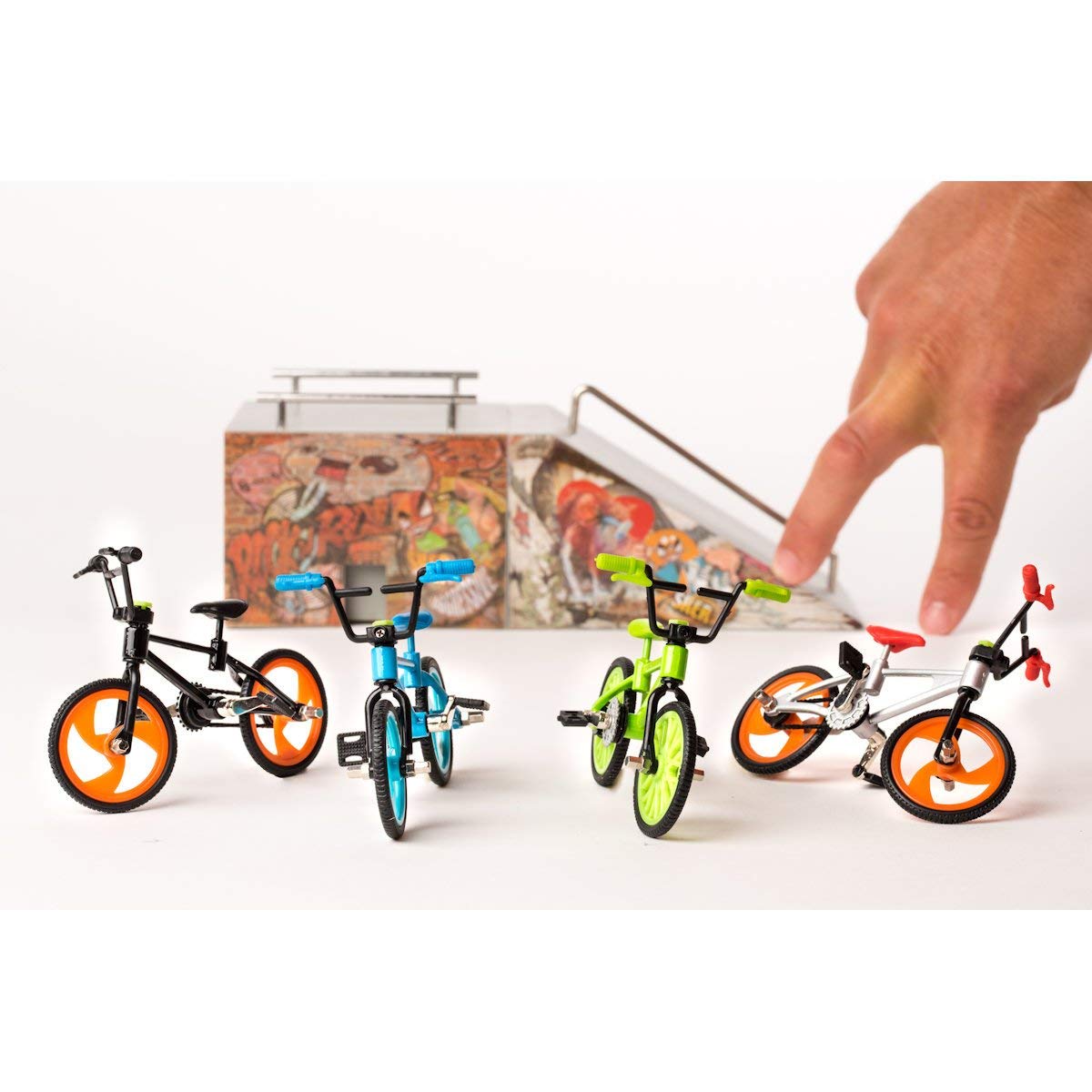Grip and Tricks - Green Finger BMX Freestyle with 2 Extra Toy Bike Wheels and 1 Finger Bikes Tool - Pack 1 Finger Toy for Kids 6+ Years Old