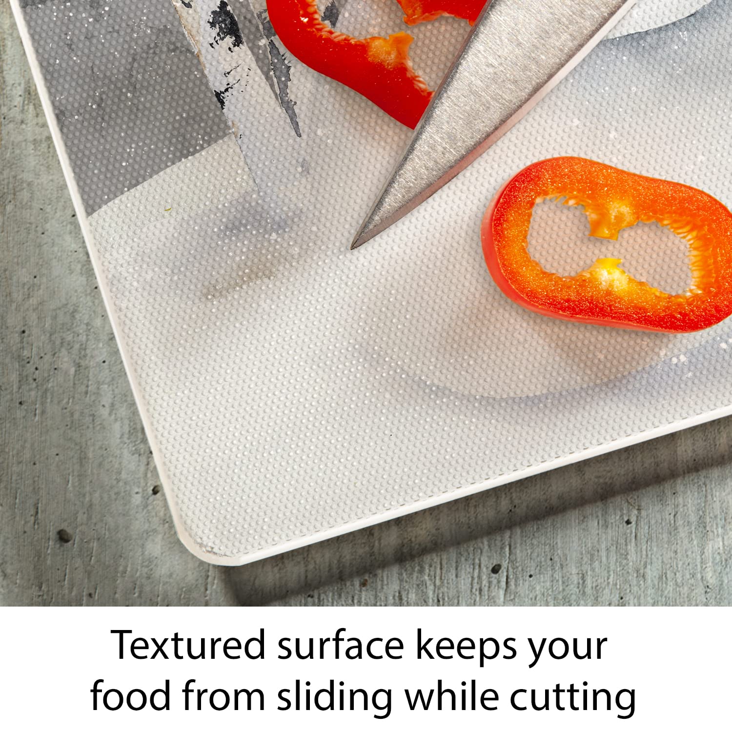 CounterArt Snow Day 3mm Heat Tolerant Tempered Glass Cutting Board 10β x 8β Manufactured in the USA Dishwasher Safe