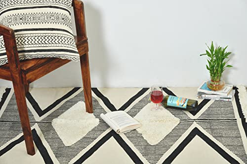 HOMEMONDE Boho Tufted Area Rug 2x4.3 ft Cotton Shaggy Geometric Runner Rugs with Tassels for Kitchen, Bedrooms and Living Room