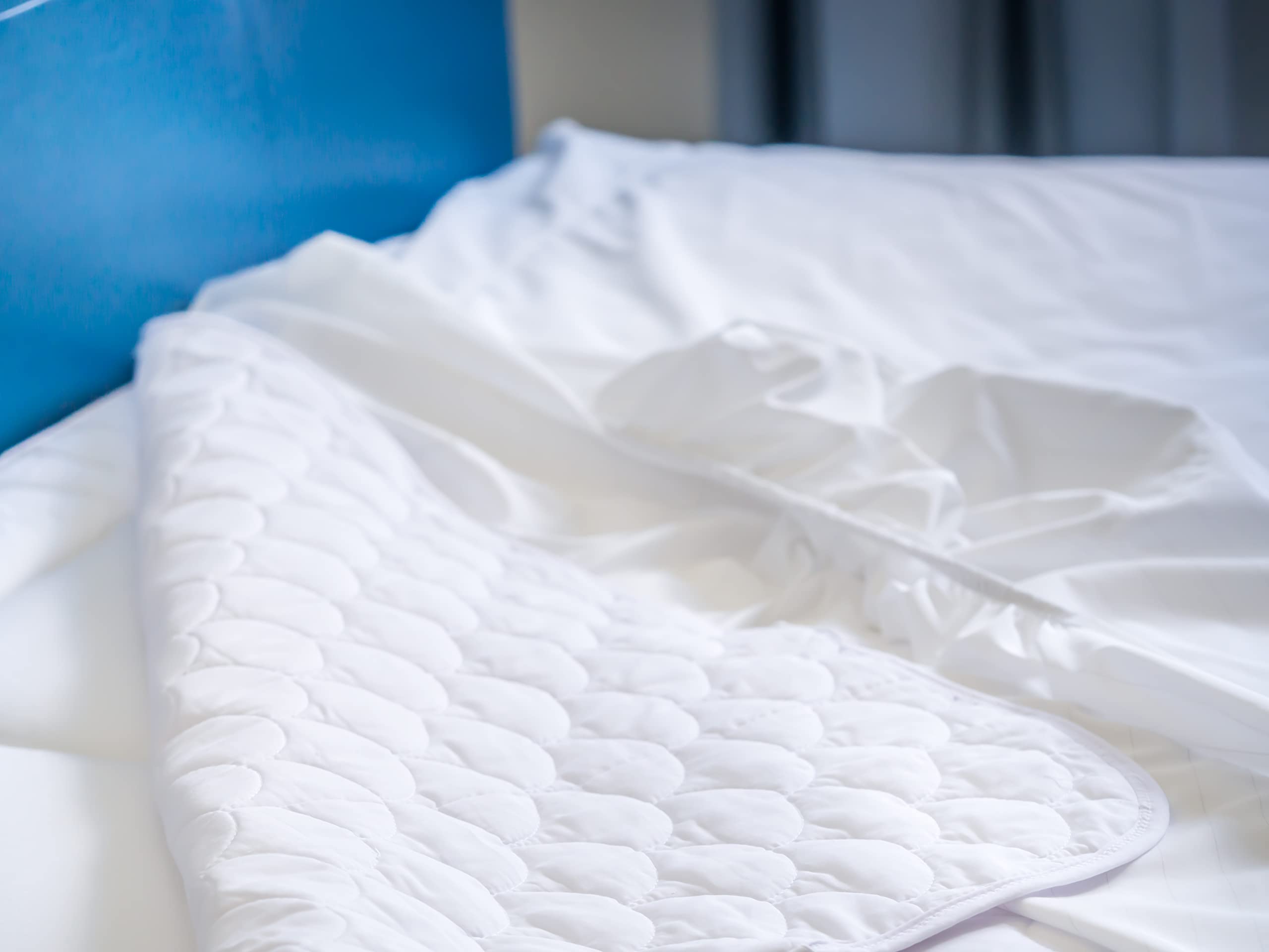 Gilbin, Quilted Cot Size Mattress Pad, 30 x 75 (White, Cot Size 30"x75")