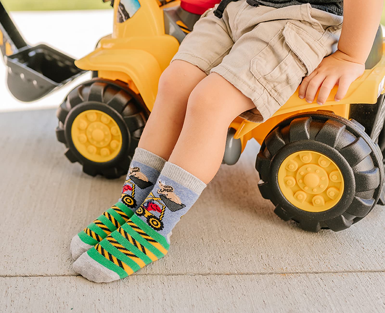 Jefferies Socks Boy's Dinosaur Construction Crew Socks 6 Pack, Multi, Medium