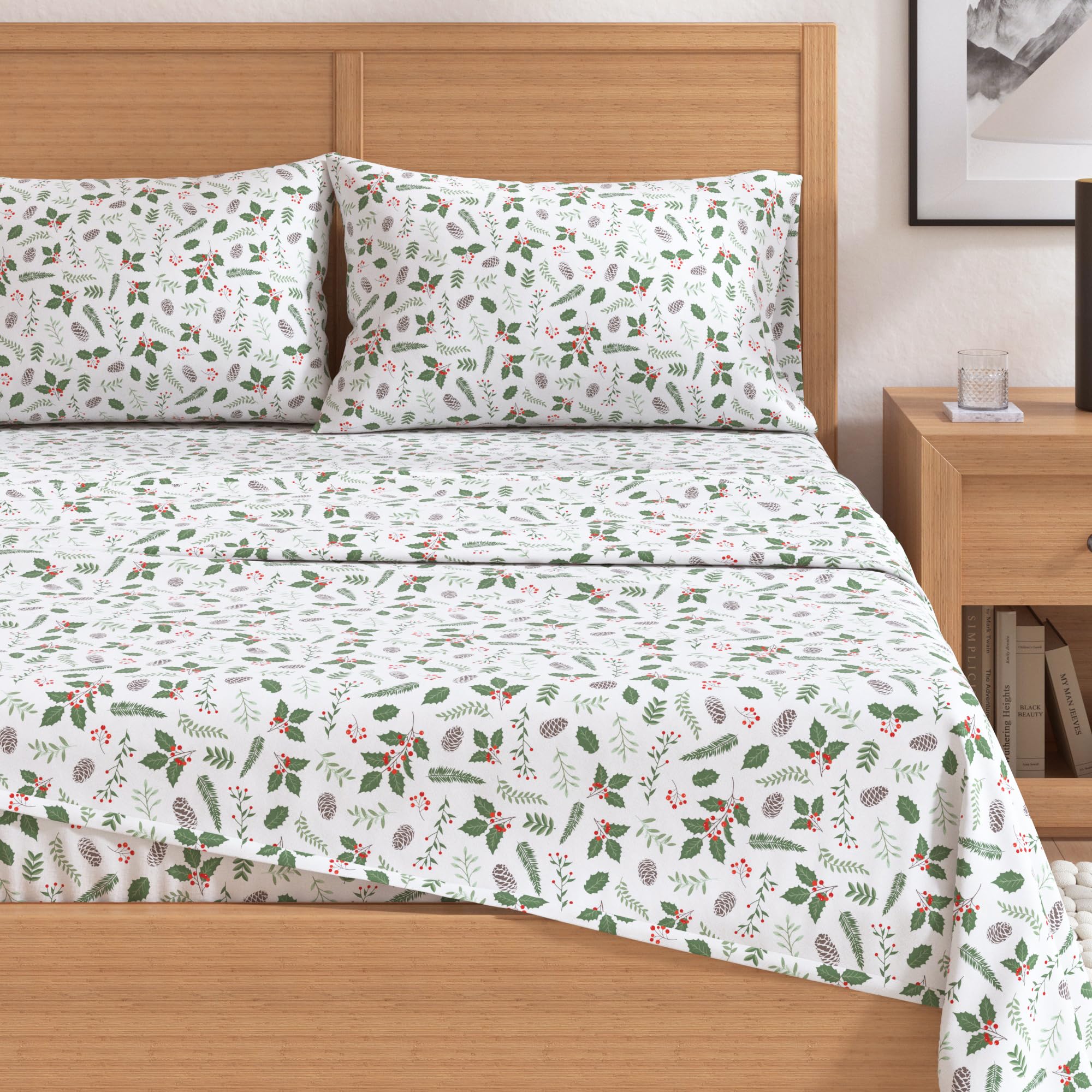 Great Bay Home Flannel Sheet Set King Size - 100% Turkish Cotton, Double-Brushed, Printed Bed Sheets - Ultra-Soft, Cozy, 4-Piece Bedding Set (Little Holly)