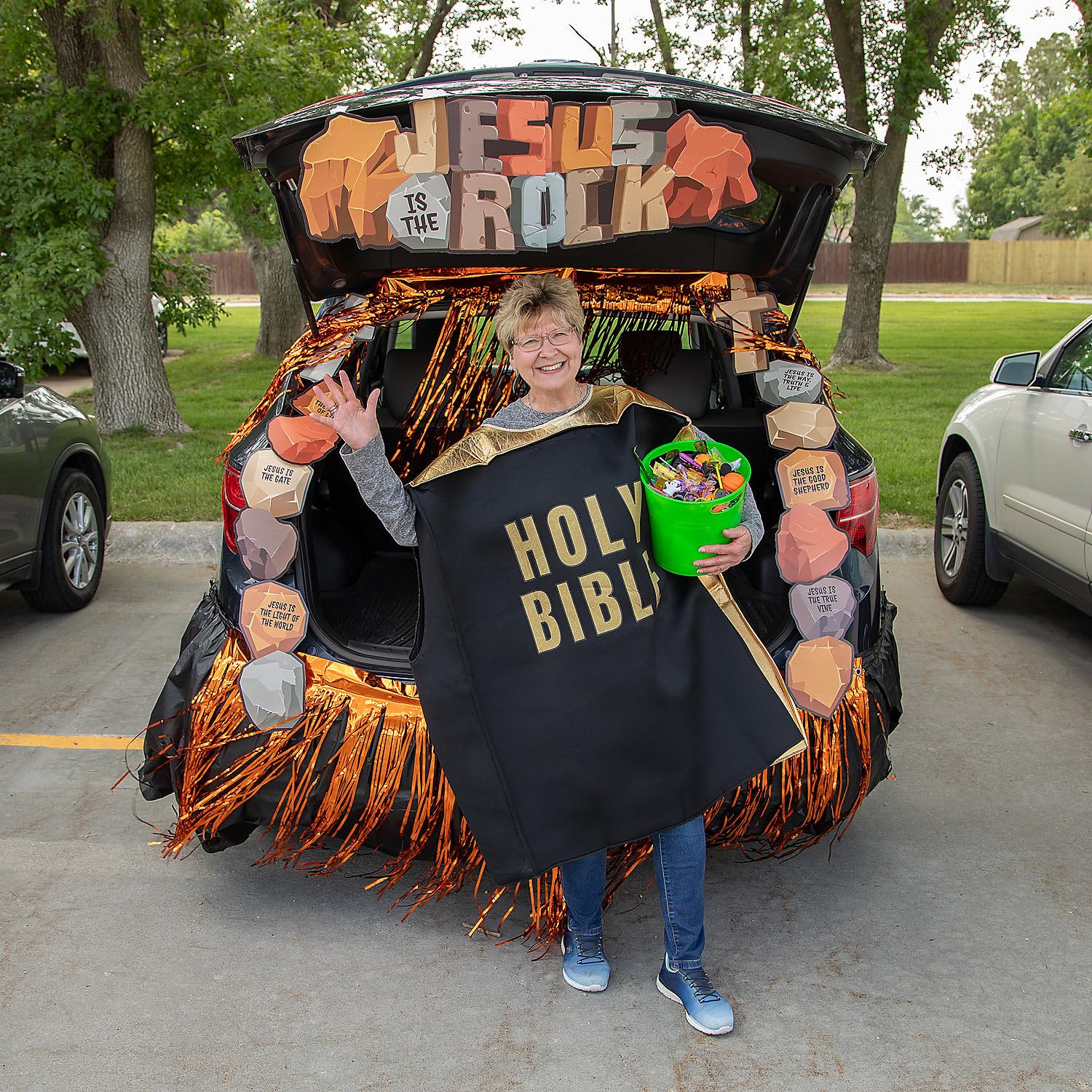 Deluxe Jesus is The Rock Trunk-or-Treat Decorating Kit - 11 Pc