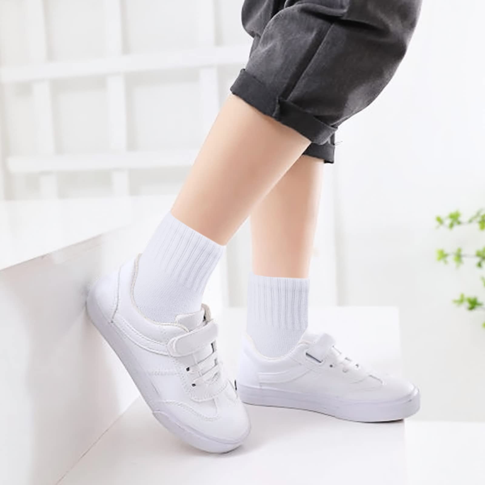 Auranso Boys' Crew Socks 9 Pairs Kids Girls Athletic Ankle Socks White 9-12 Years