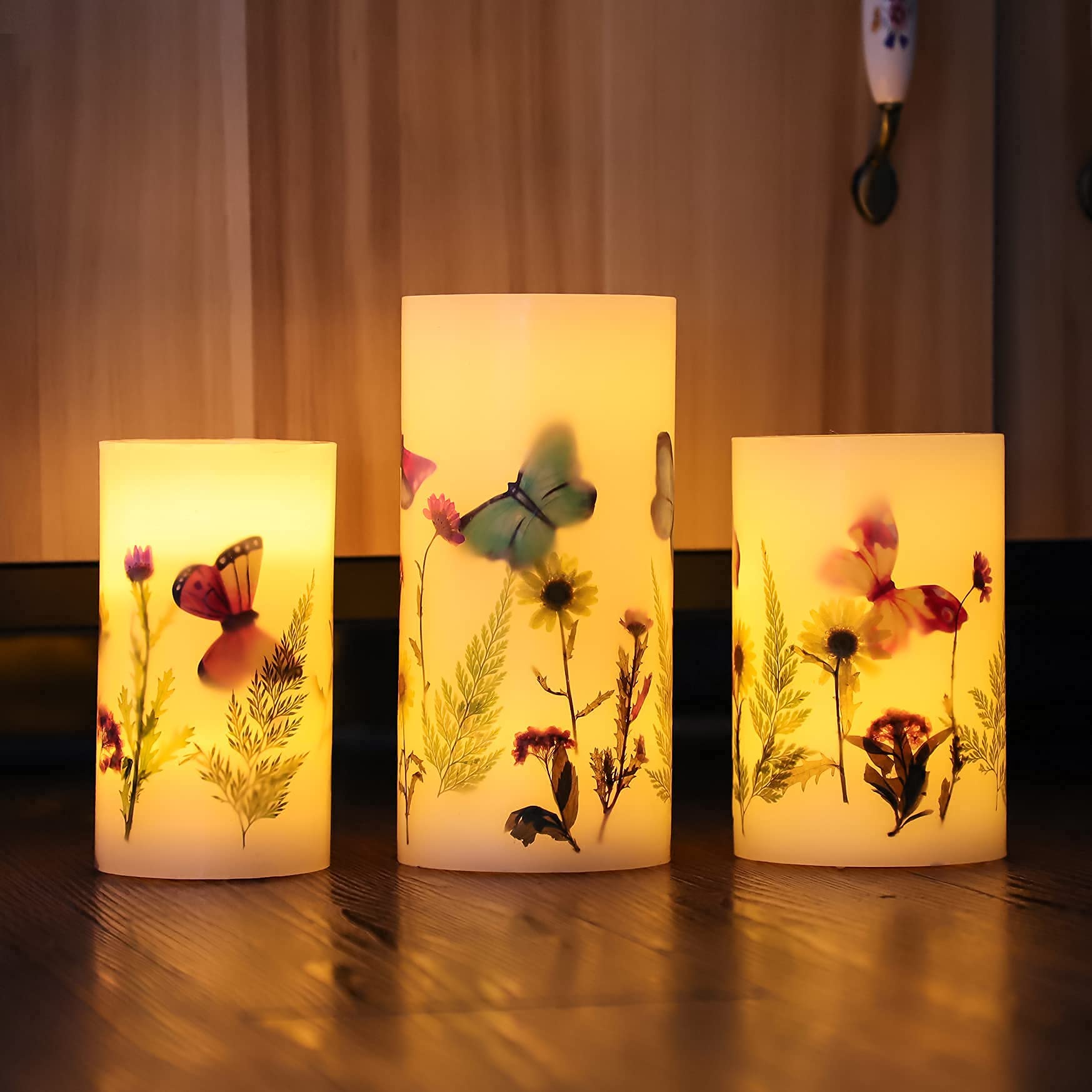 Holitown Flickering Candles, Flameless Candles D4 x H8, Blue Leaf Battery Candles Real Wax Pillar Candle with Timer for Summer Party,Home,Coverd Courtyard(4"x8")