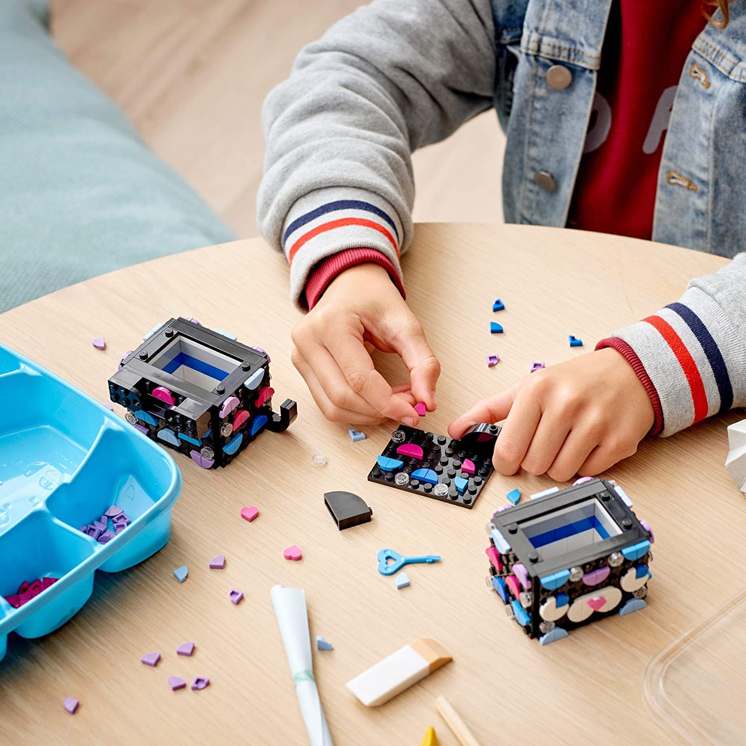 LEGO DOTS Secret Holder 41924 DIY Craft Decorations Kit; Creative Activity for Kids Who Want to Make a Cool Cat Set, New 2021 (451 Pieces)