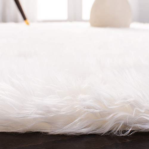 SAFAVIEH Faux Sheep Skin Collection 3' x 5' Ivory FSS235A Silken Glam 2.35-inch Thick Area Rug