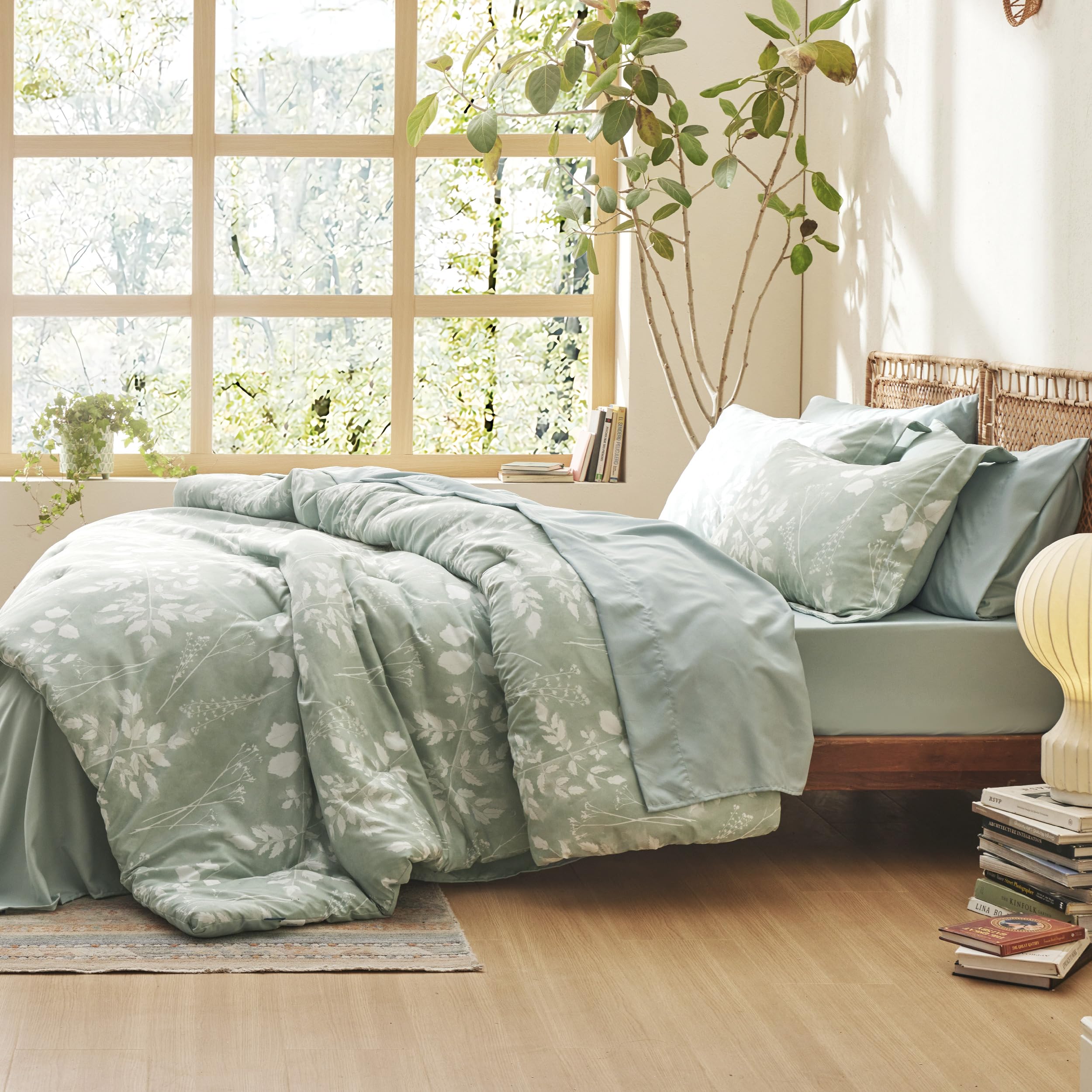Bedsure Full Comforter Set 7 Pieces - Sage Green Quatrefoil Comforters Full Size, Lightweight Bedding Sets for All Season, Bed in a Bag with Comforters, Sheets, Pillowcases & Shams