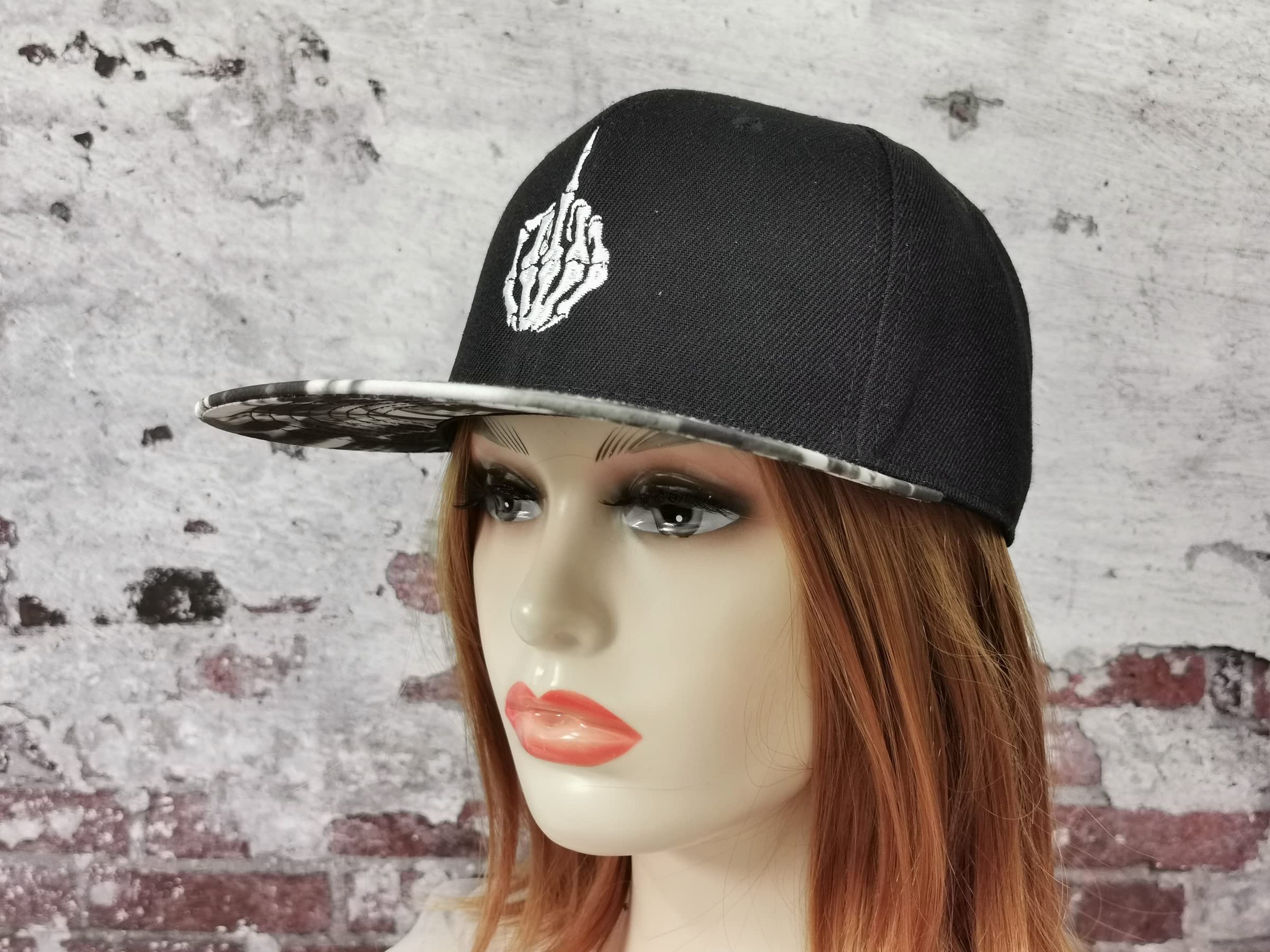 Big Middle Finger Skeleton Hand Baseball Hat for Men Women, Embroidered Skull Cap Adjustable Flat Bill Hat, Embroidery Cool Snapback Hat Unisex