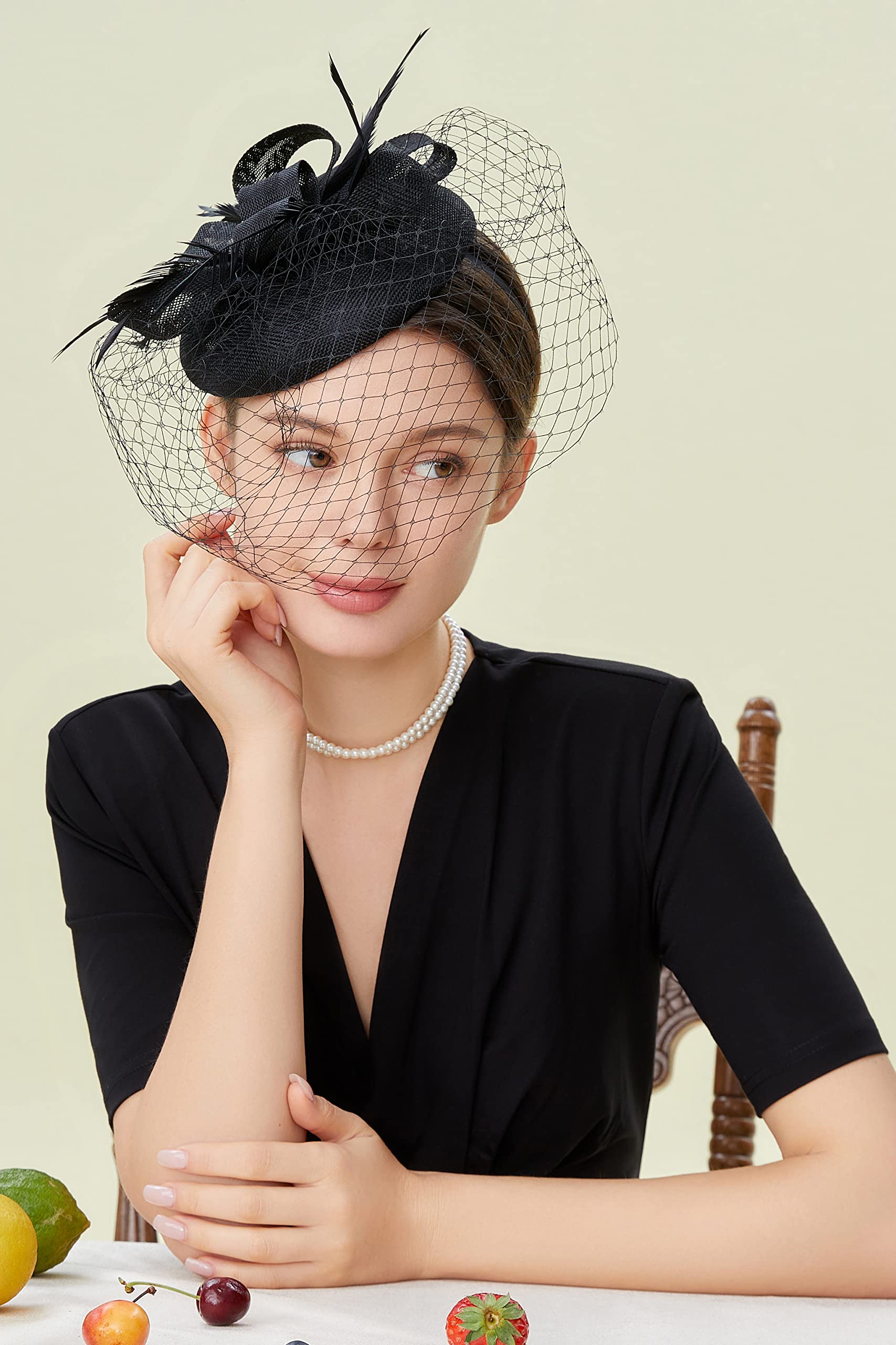 BABEYOND Fascinator Hat Veil Feather Fascinators Hair Clip Tea Party Pillbox Derby Hat Fascinator Bridal Wedding Veil Black