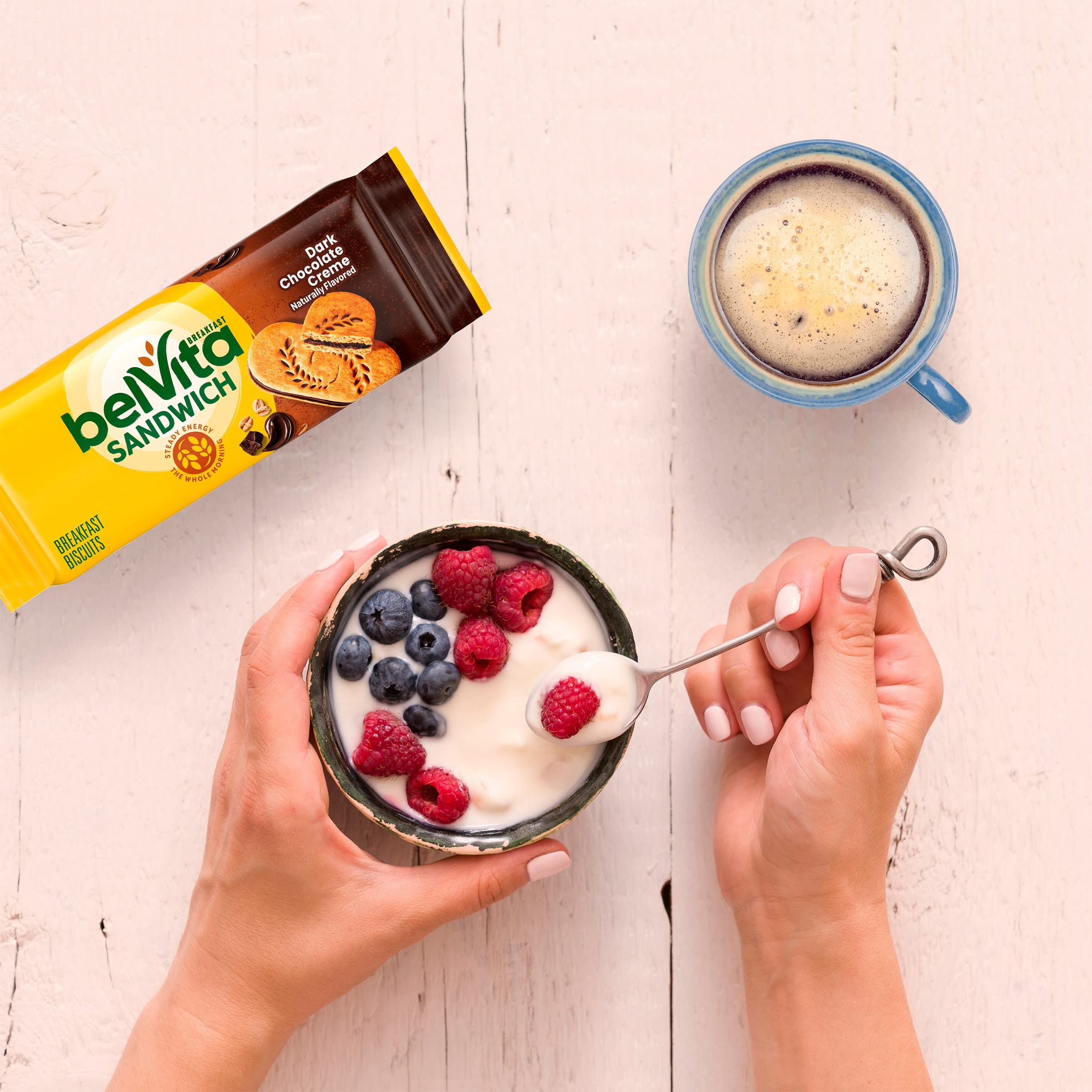 belVita Breakfast Sandwich Dark Chocolate Creme Breakfast Biscuits, Value Pack, 12 Packs (2 Sandwiches Per Pack)