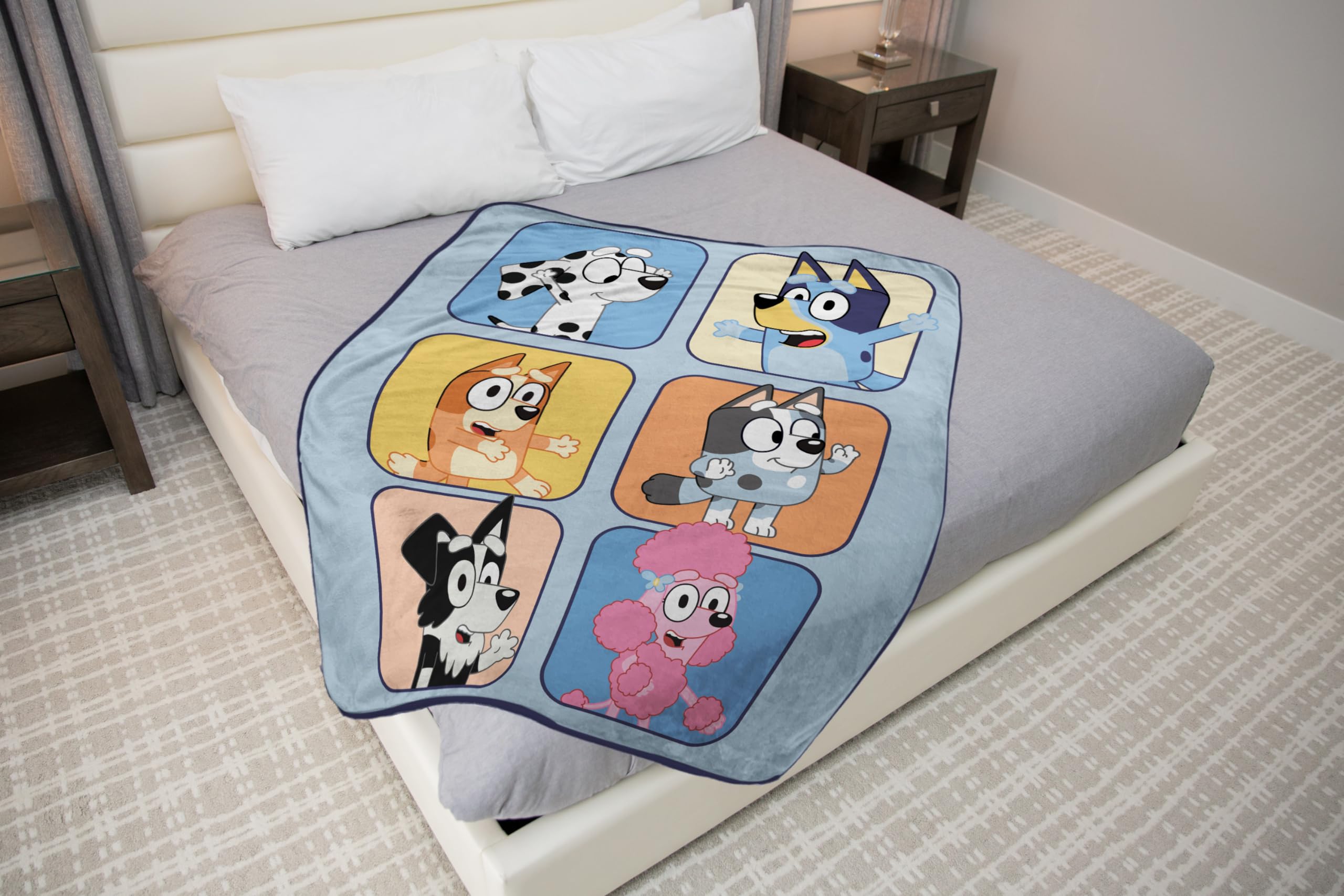 Bluey & Friends Plush Throw Blanket - Measures 46 x 60 Inches - Super Soft & Cozy Fleece Kids Bedding