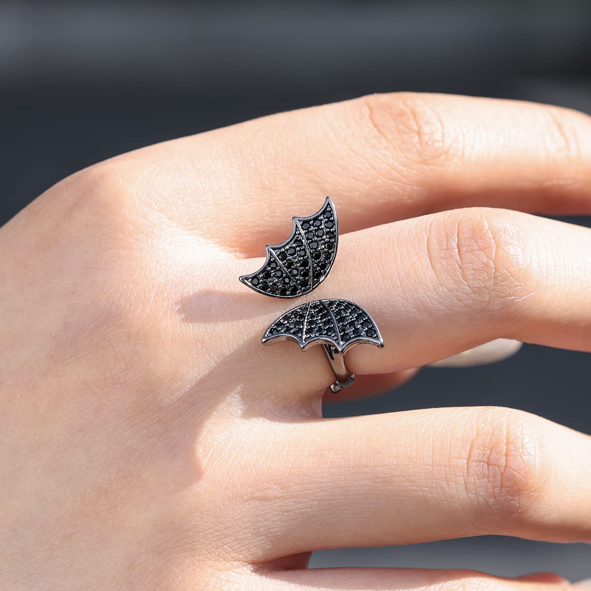 Black Bat Ring Gothic Black Stone Rings for Women Goth Adjustable Halloween Black Gold Jewelry Gifts (Black)