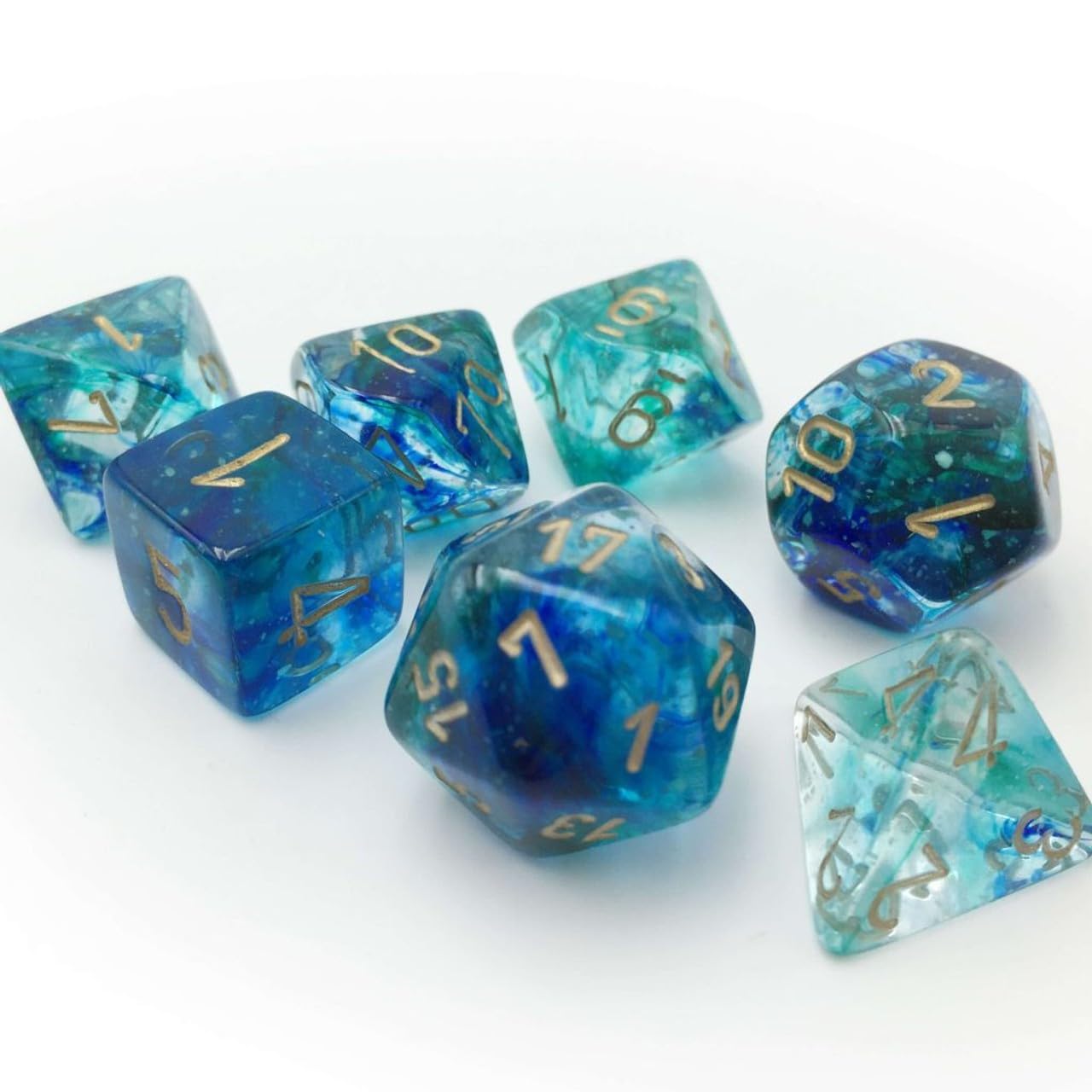 Oceanic Nebula Luminary Dice with Gold Numbers 16mm (5/8in) Set of 7 Chessex, Blue