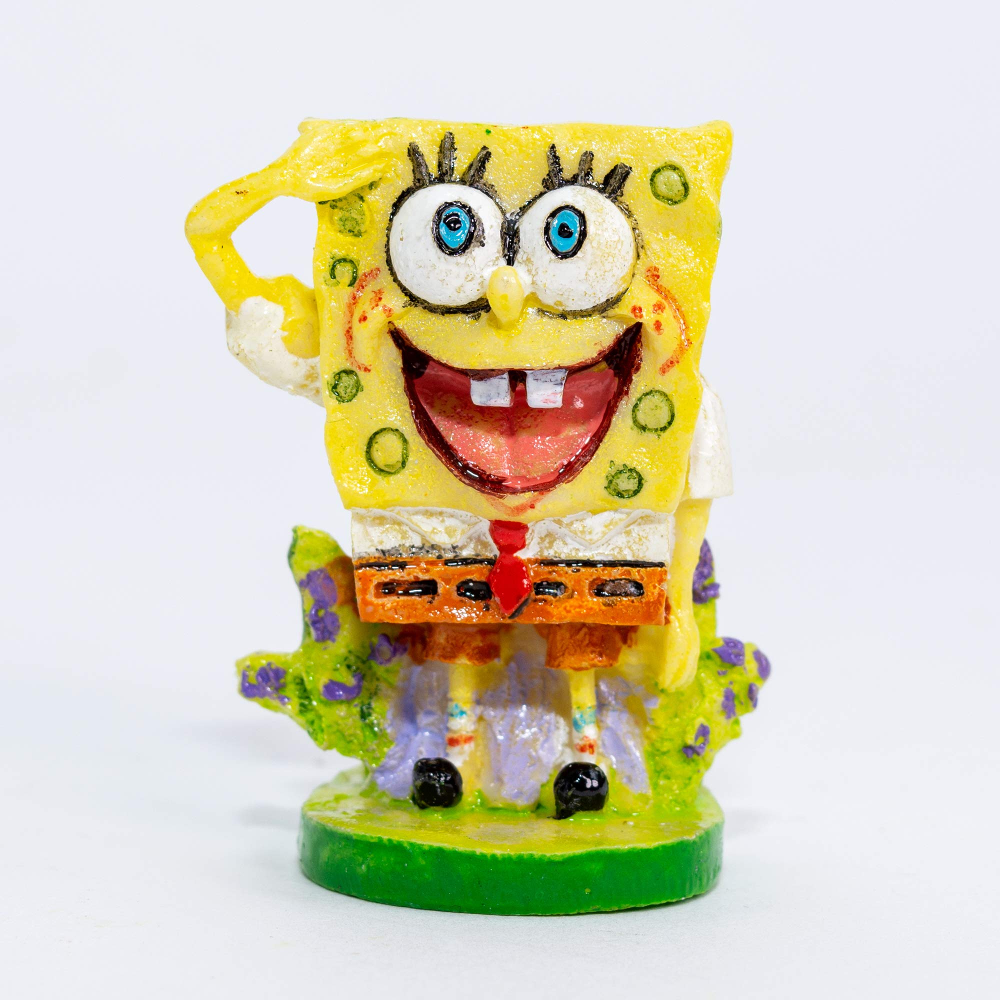 Penn-Plax Officially Licensed Spongebob Squarepants Aquarium Ornament β Spongebob (Mini/Small Size) β Perfect for Freshwater and Saltwater Tanks