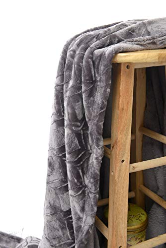long rich HappyCare Textiles HCT BKT-001 Ultrasoft Diamond Pattern Embossed Micro Velvet Comforter and Blanket