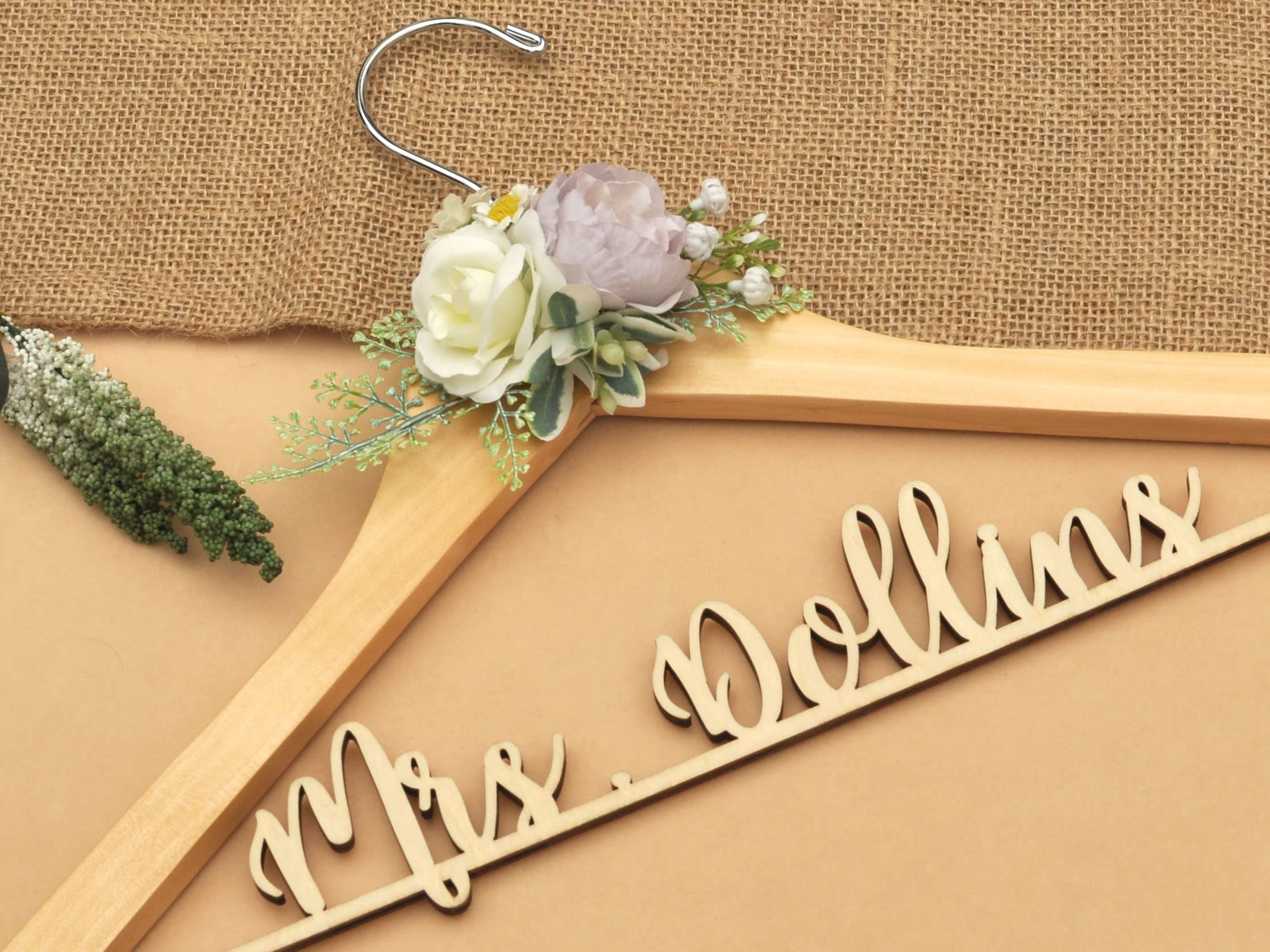 Bride hanger, wedding hanger, wood engraving,personalized bride hanger, lady hanger, custom hanger, honor maid, bridesmaid, The doctor hangersïŒGift-giving hangers