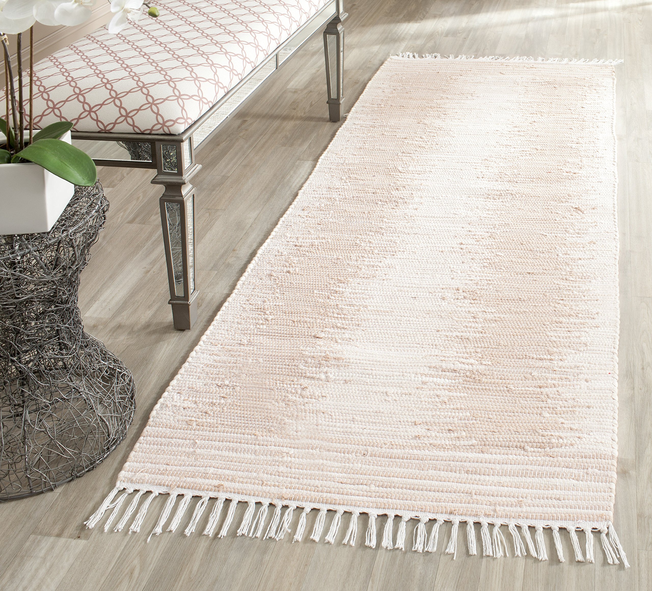 SAFAVIEH Montauk Collection Runner Rug - 2'6" x 6', Beige, Handmade Fringe Cotton, Ideal for High Traffic Areas in Living Room, Bedroom (MTK752A)