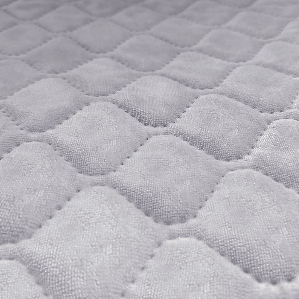 BlueSnail Waterproof Quilted Pack N Play Mattress Cover - Fits All Baby Portable Mini Cribs, Play Yards and Foldable Mattresses (2 Pack, White)