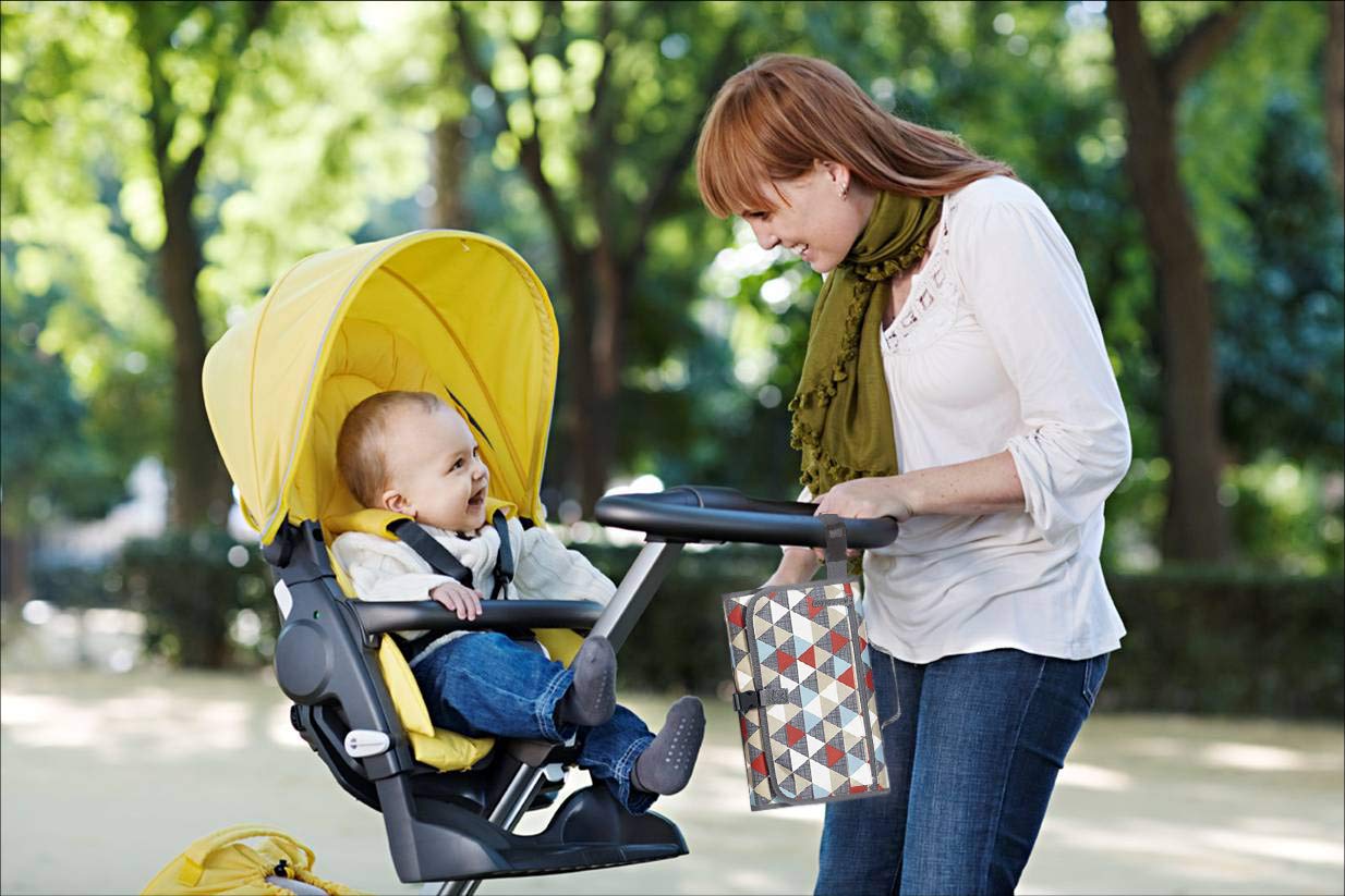 Baby Changing Pad Portable Diaper Changing Pad Wipeable Travel Changing Station (Triangle Pattern)