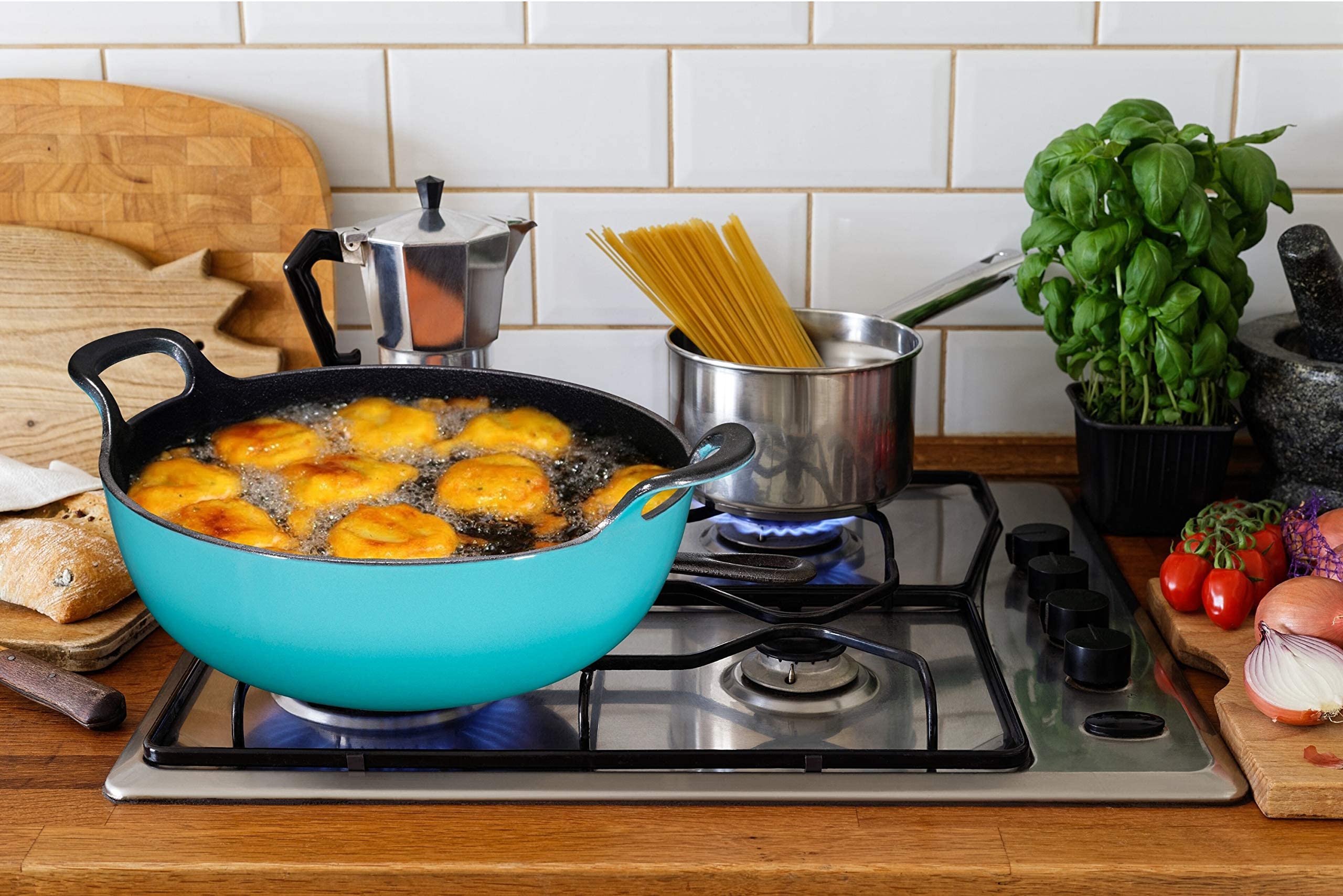 Bruntmor 3 Qt Pre-seasoned Cast Iron Balti Dish In Black, 3 Quart Medium Cast Iron Casserole Dish, Nonstick Handi Cast Iron Kadai Indian, Asian Wok, Pioneer Women Dutch Oven